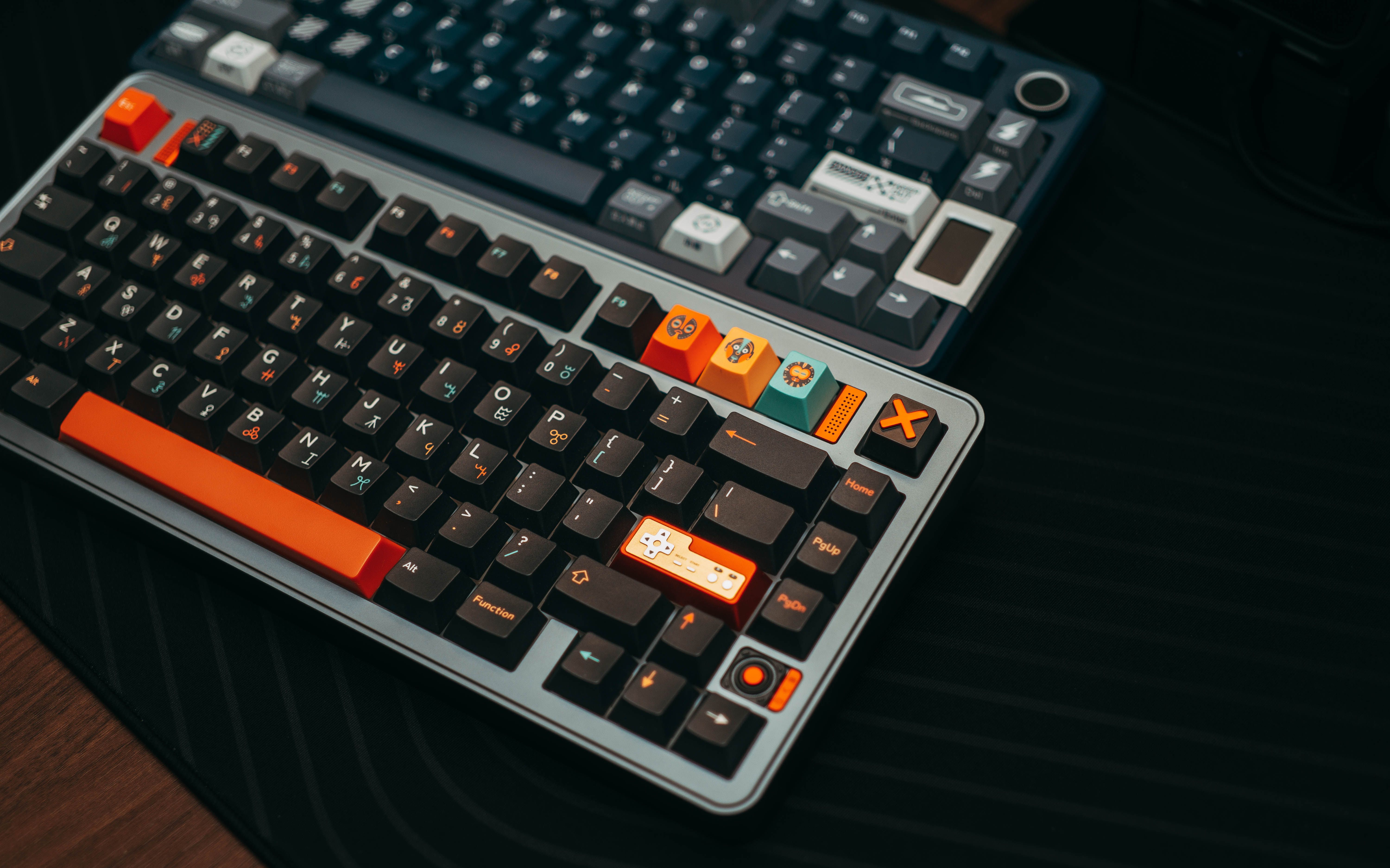 Modern Workspace with Mechanical Keyboard · Free Stock Photo