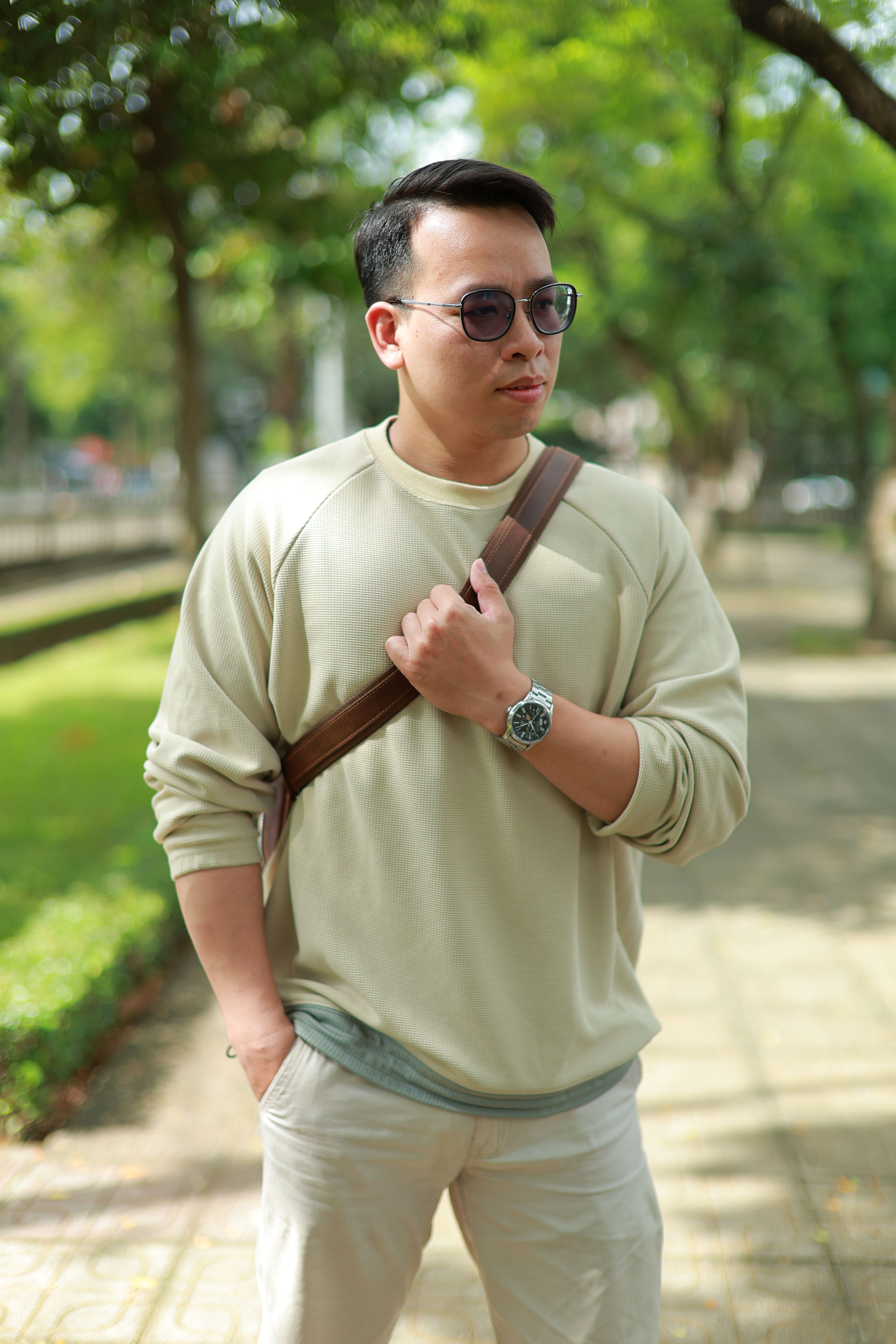 Sloppy+Shoulders Photos, Download The BEST Free Sloppy+Shoulders Stock ...