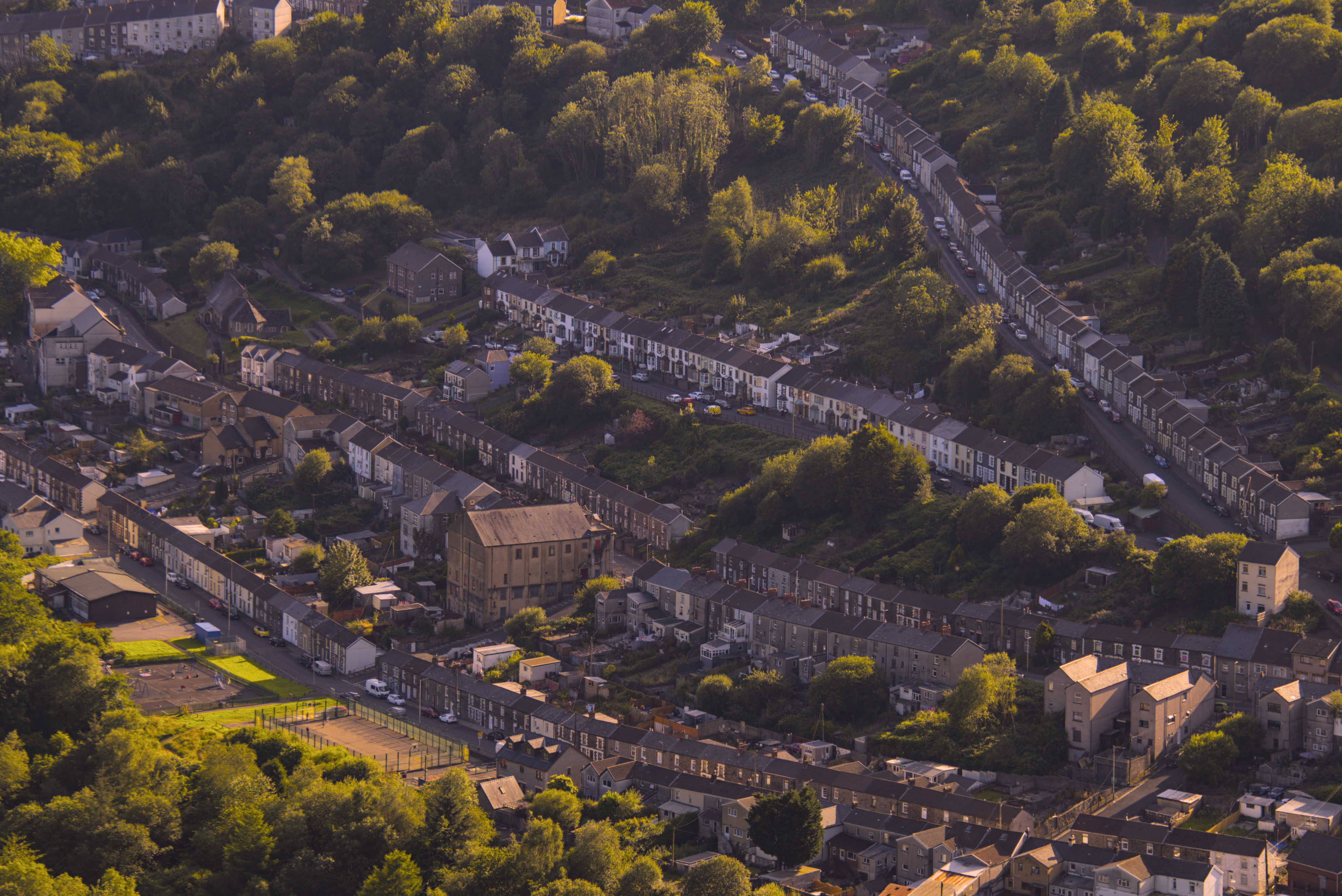 Aerial View of Terraced Houses in Welsh Valley · Free Stock Photo