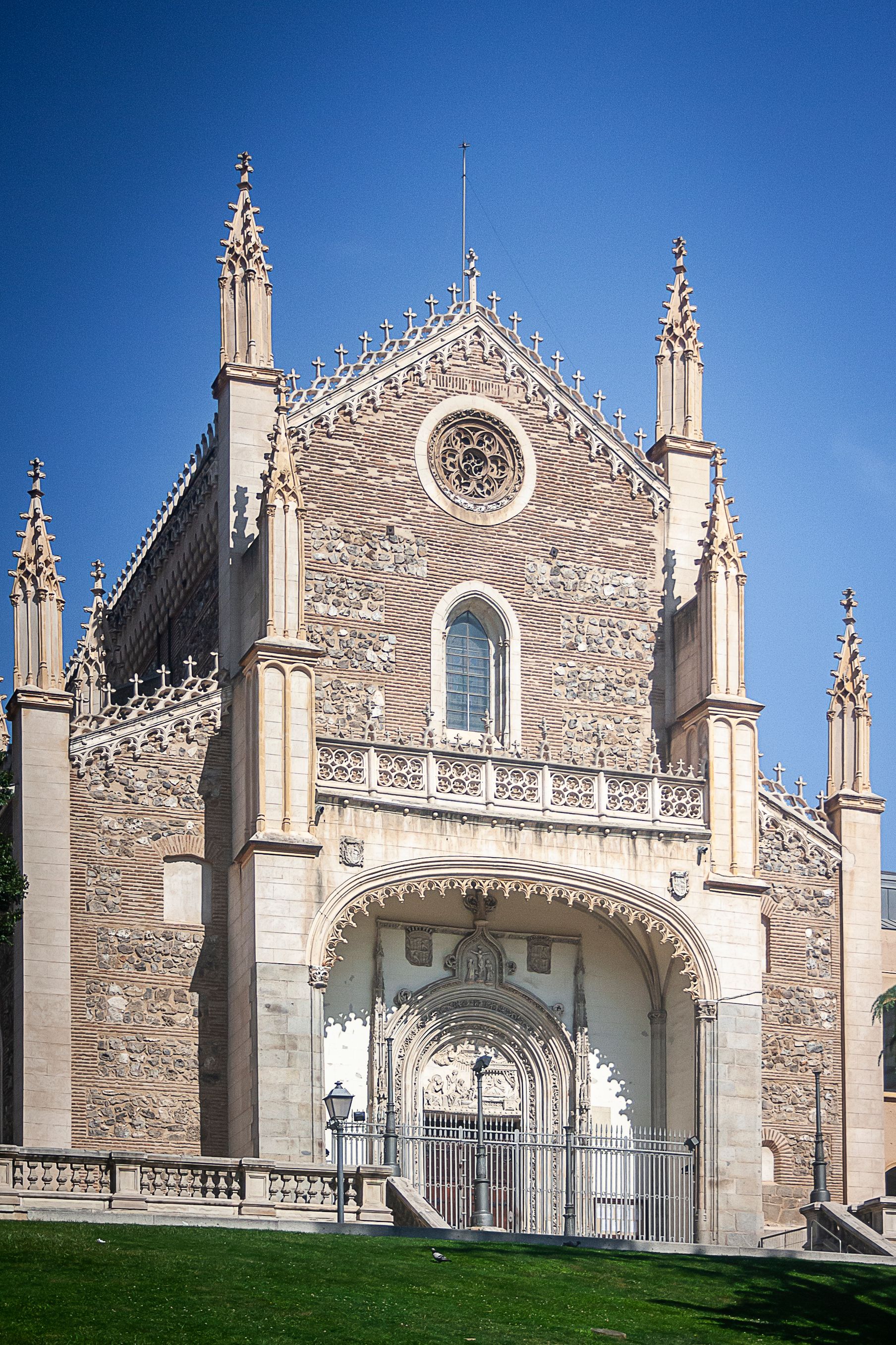 Neo-Gothic Church Facade in Madrid · Free Stock Photo