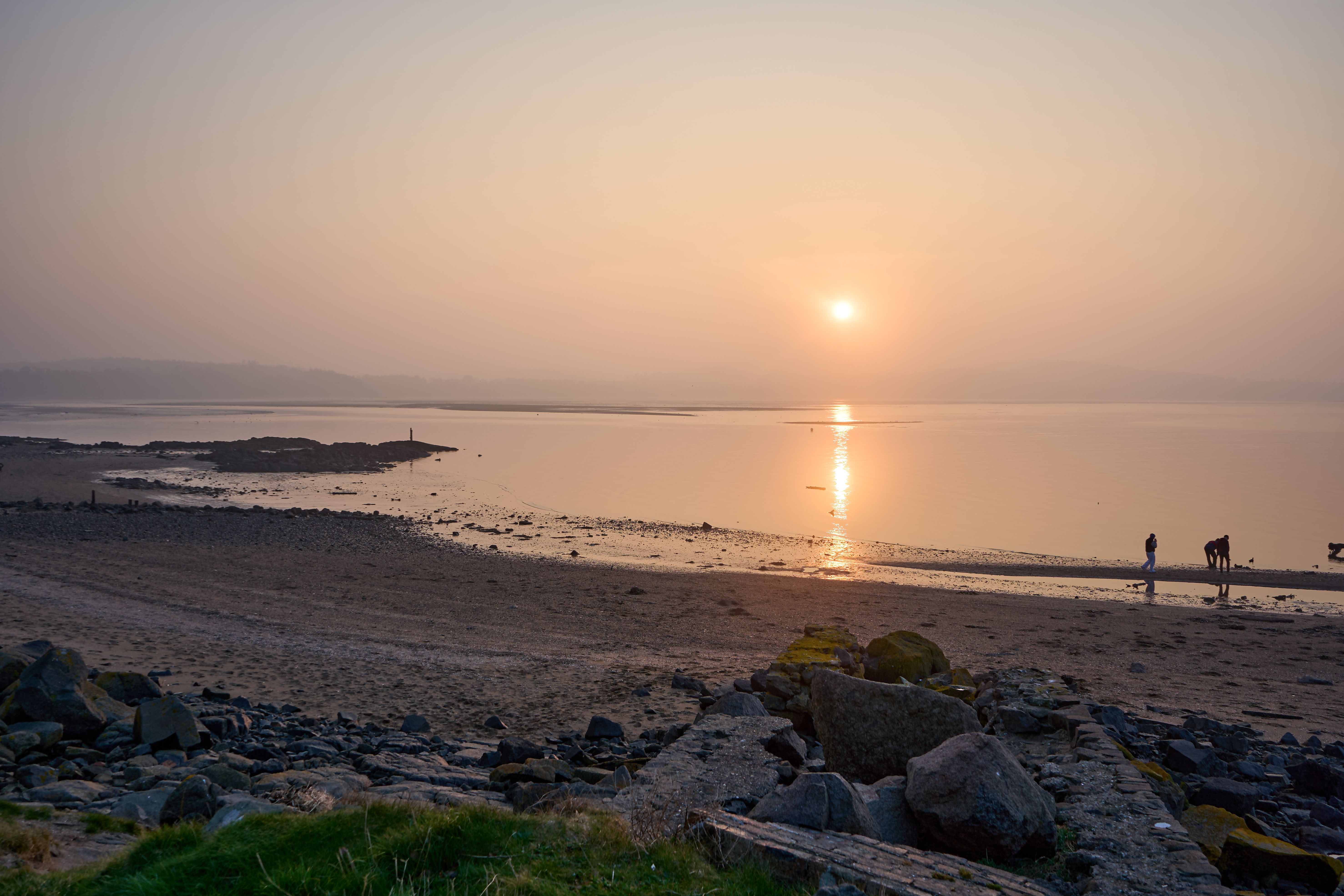 Sunset Walk on Tranquil Scottish Beach · Free Stock Photo