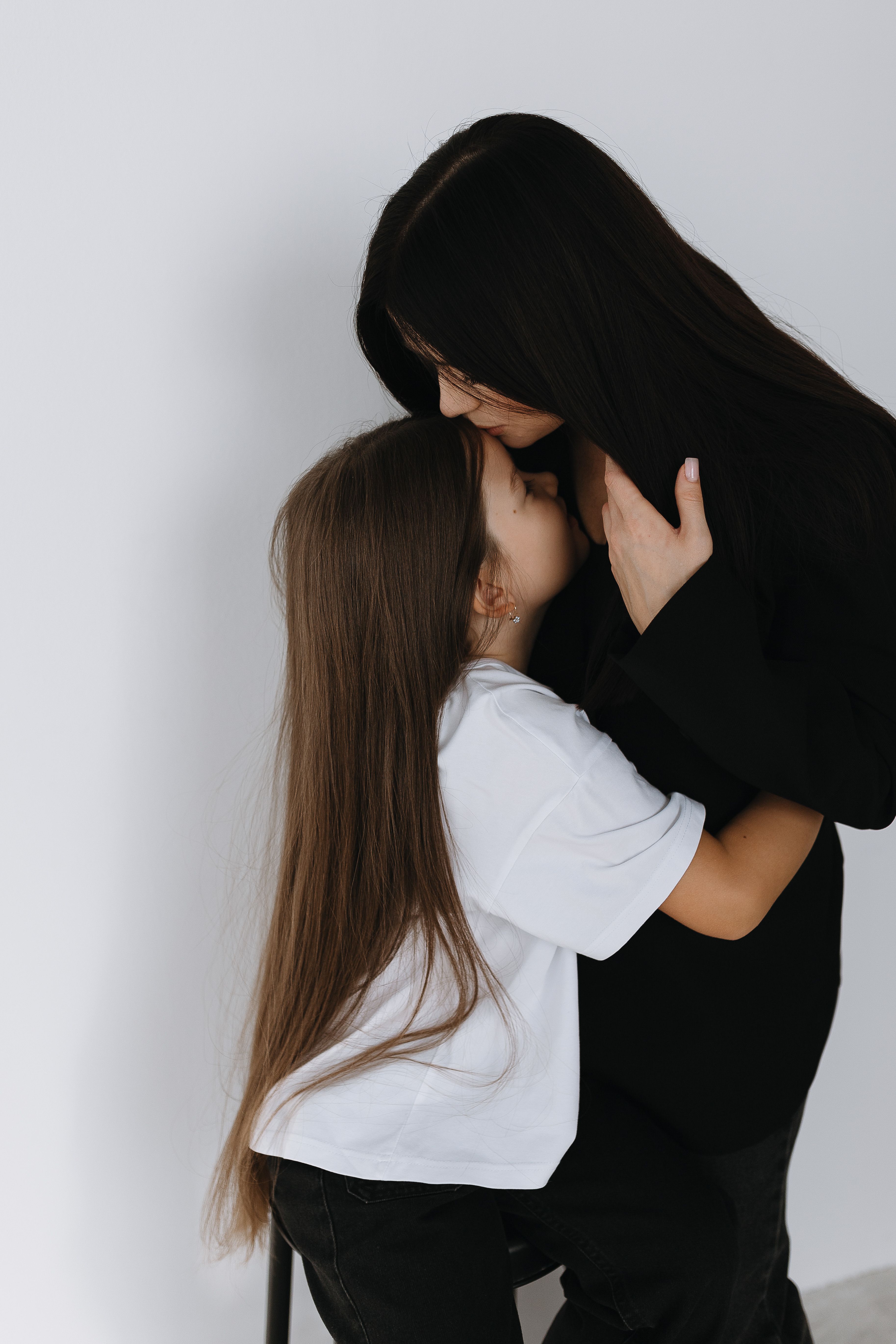 Close Hug Photos, Download The BEST Free Close Hug Stock Photos & HD Images