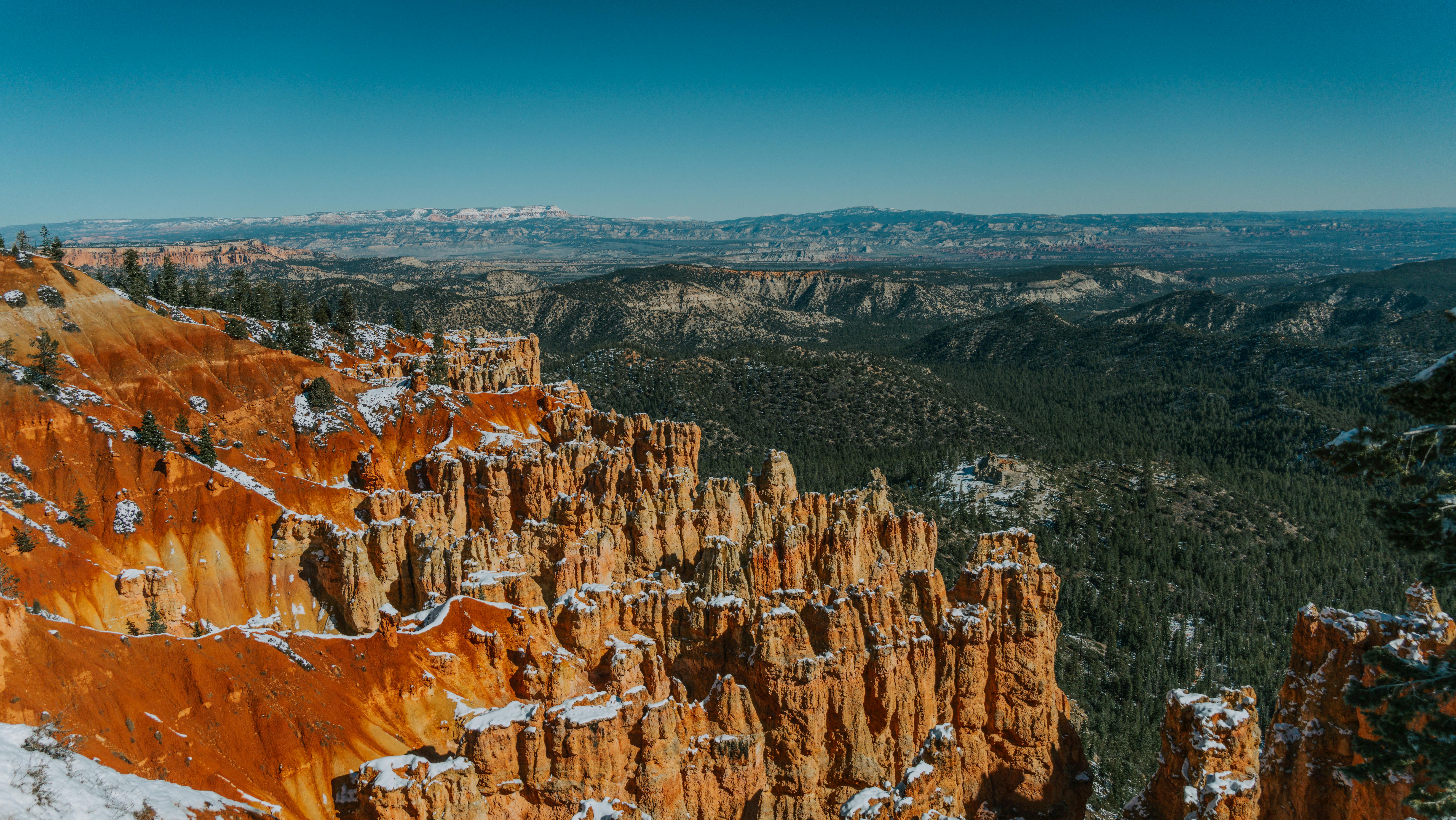 Stunning Bryce Canyon National Park Landscape in Winter · Free Stock Photo