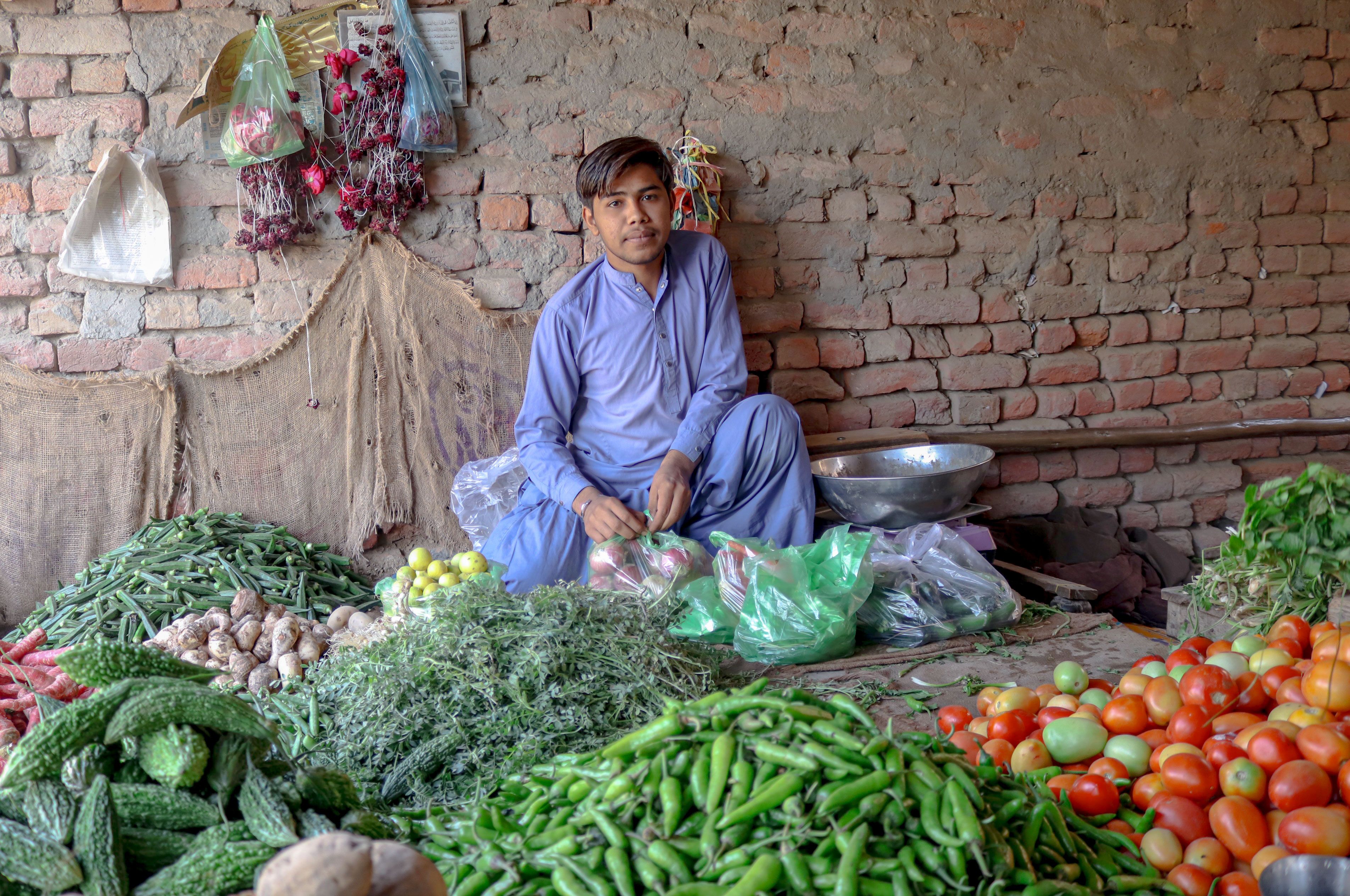 Vegetable Shopkeeper Photos, Download The BEST Free Vegetable ...