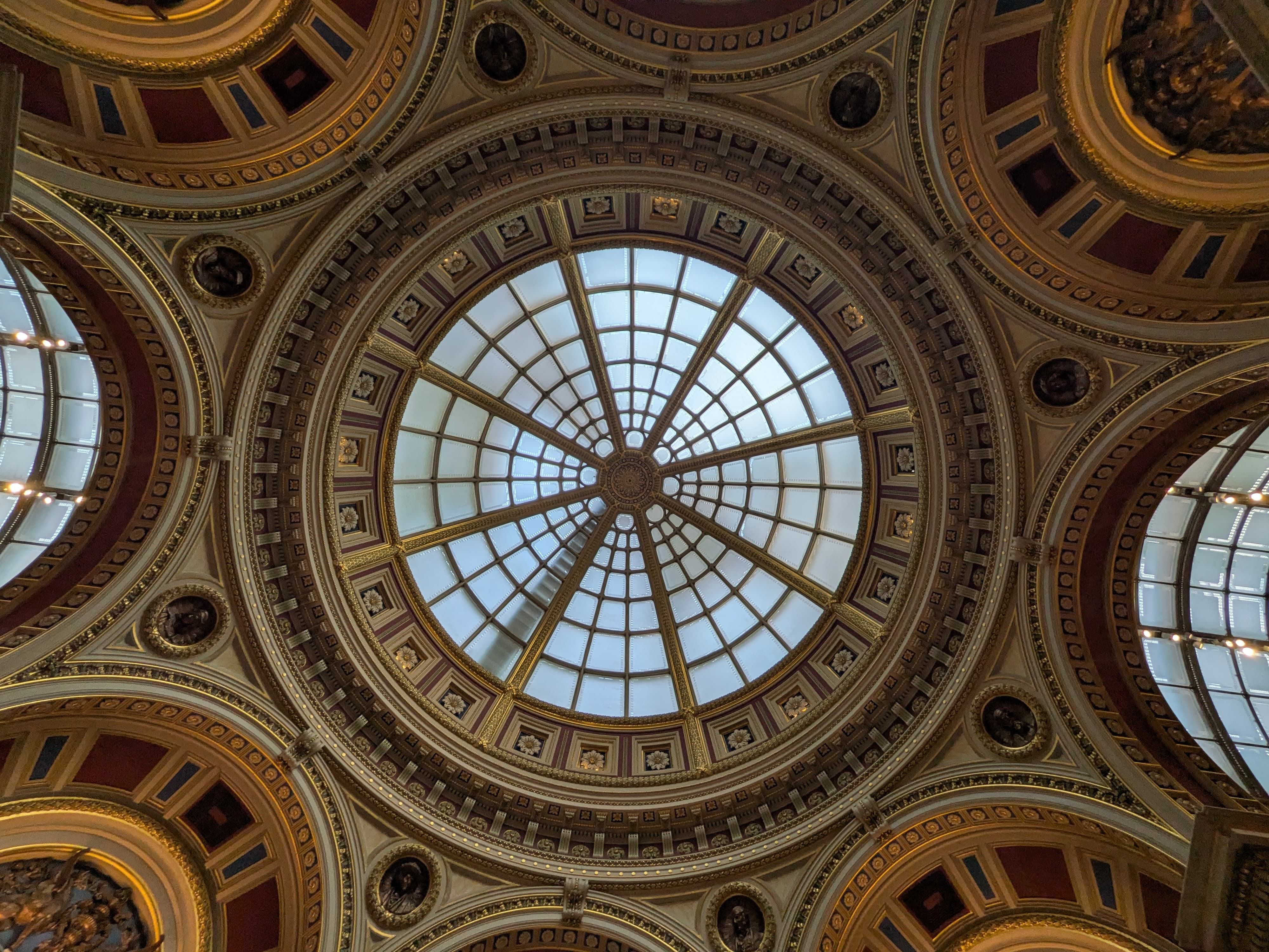 Ornate Interior Dome Ceiling with Skylight · Free Stock Photo