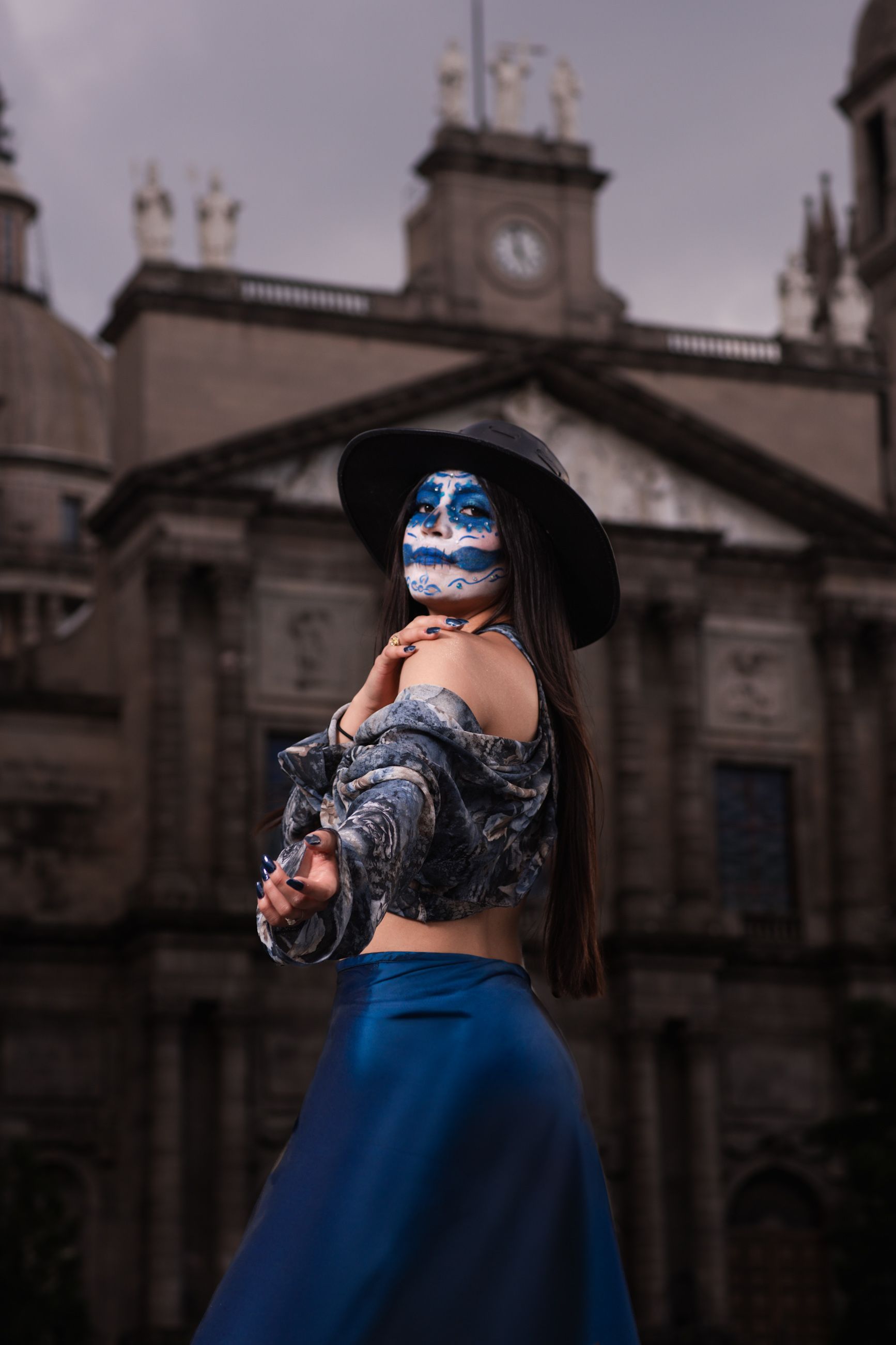 Expression Artistique Avec La Peinture Faciale Traditionnelle · Photo ...