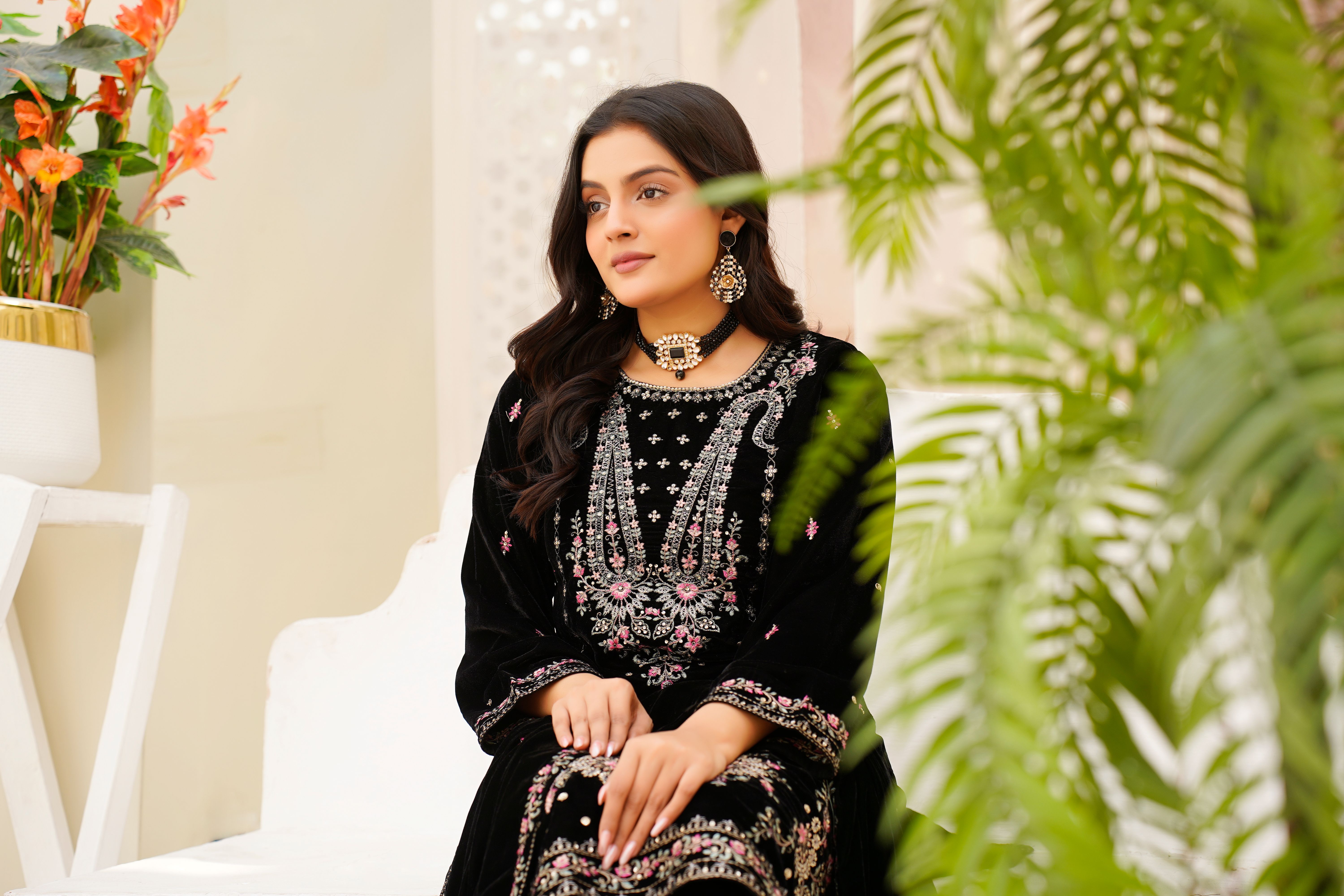 Elegant Woman in Traditional Pakistani Attire · meta.free_stock.photo