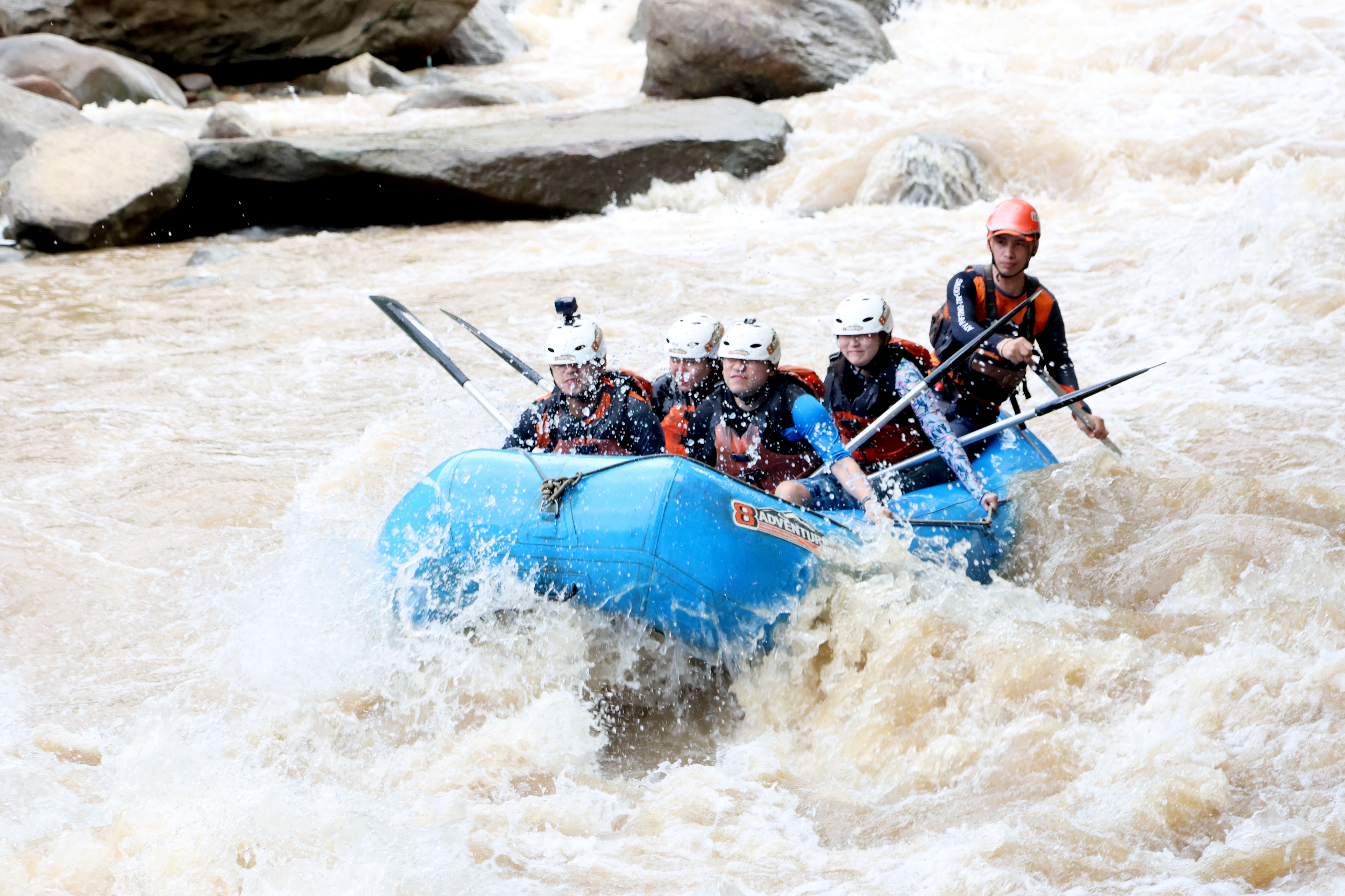 River Adventure Life Jacket Fitting Rafting Adventure Photos, Download ...