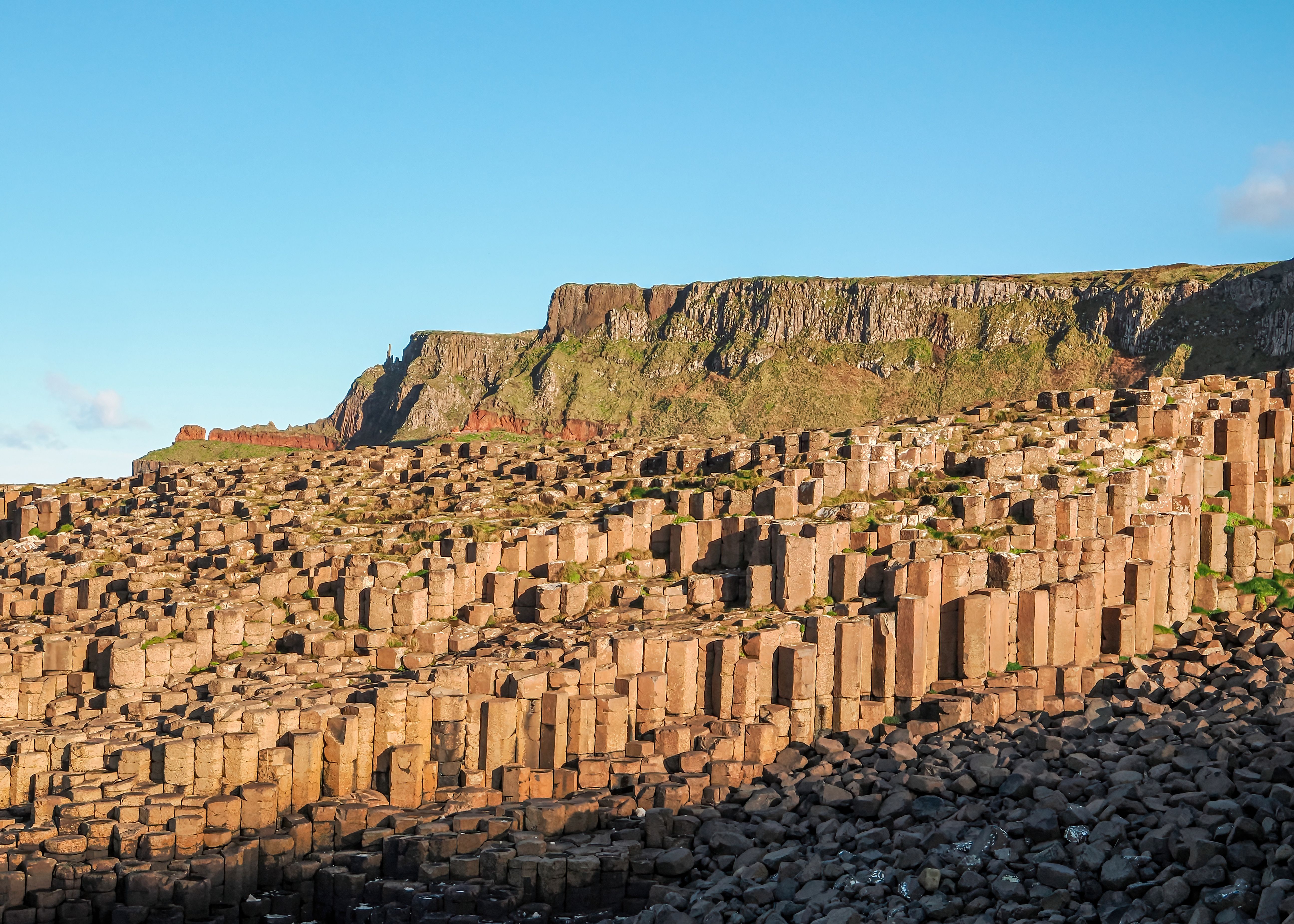 Giant's Causeway Basalt Columns at Sunset · Free Stock Photo