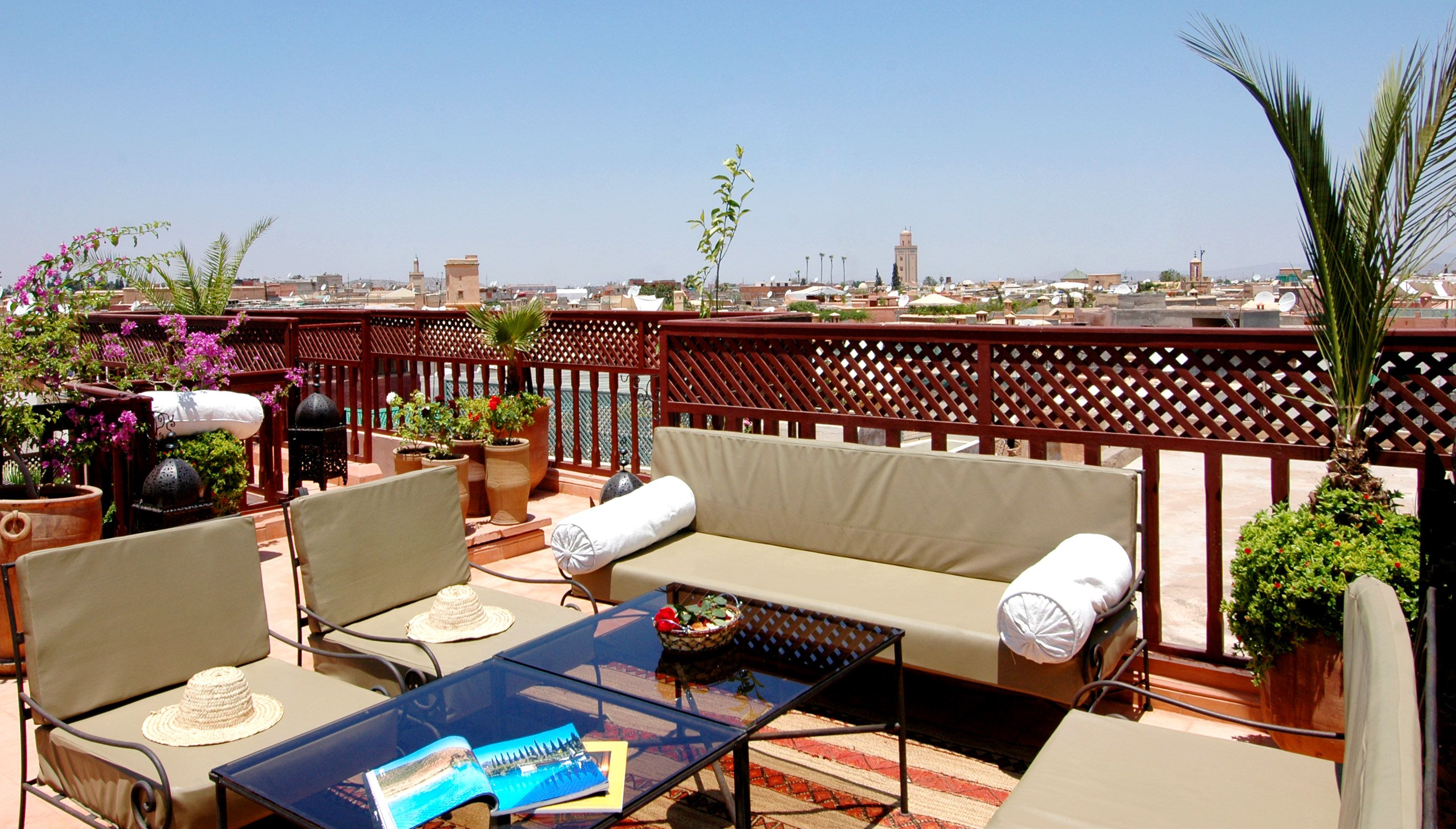 Scenic Rooftop Terrace Overlooking City Skyline · Free Stock Photo