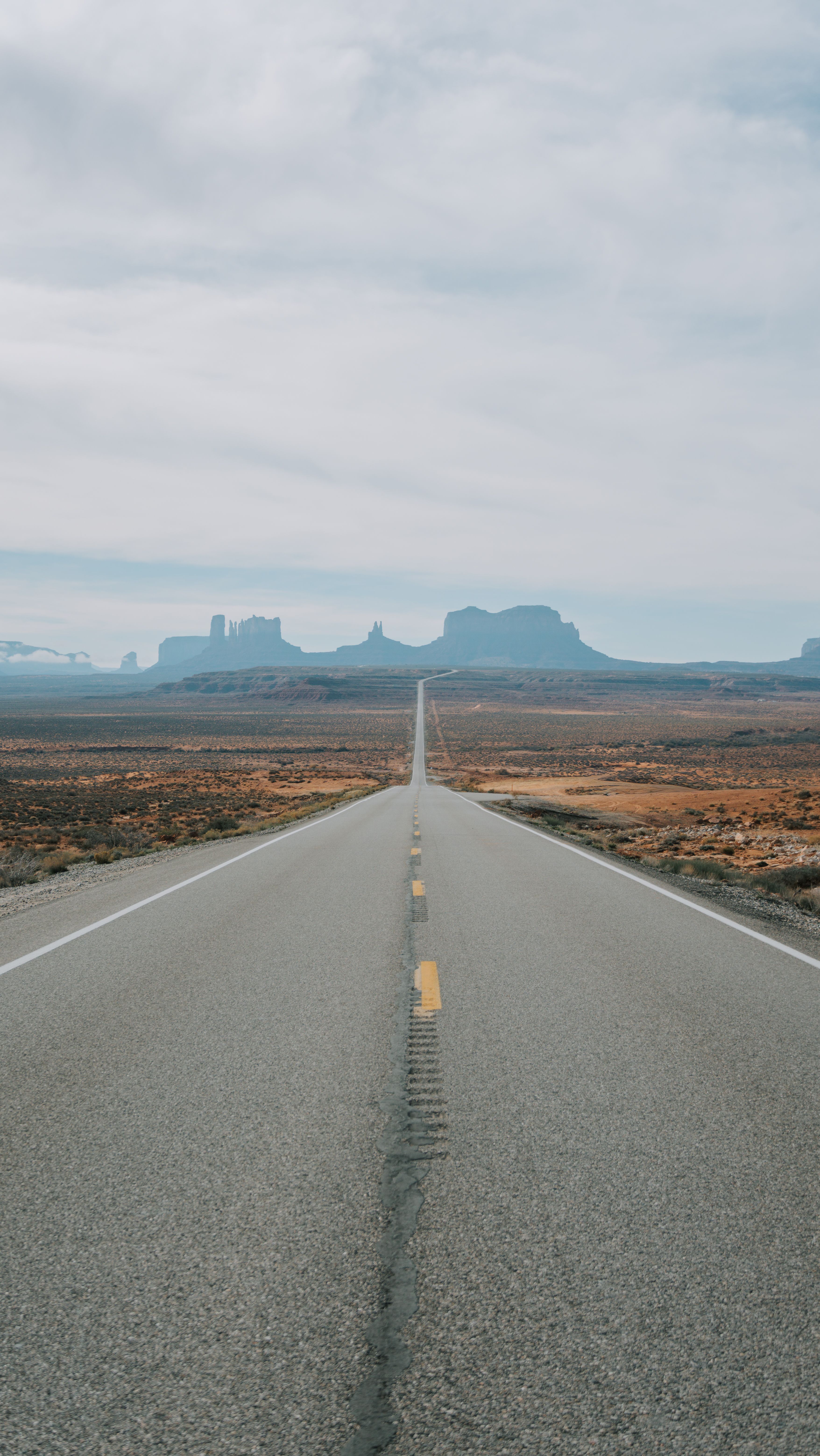 Scenic Road through Arizona Desert Landscape · Free Stock Photo