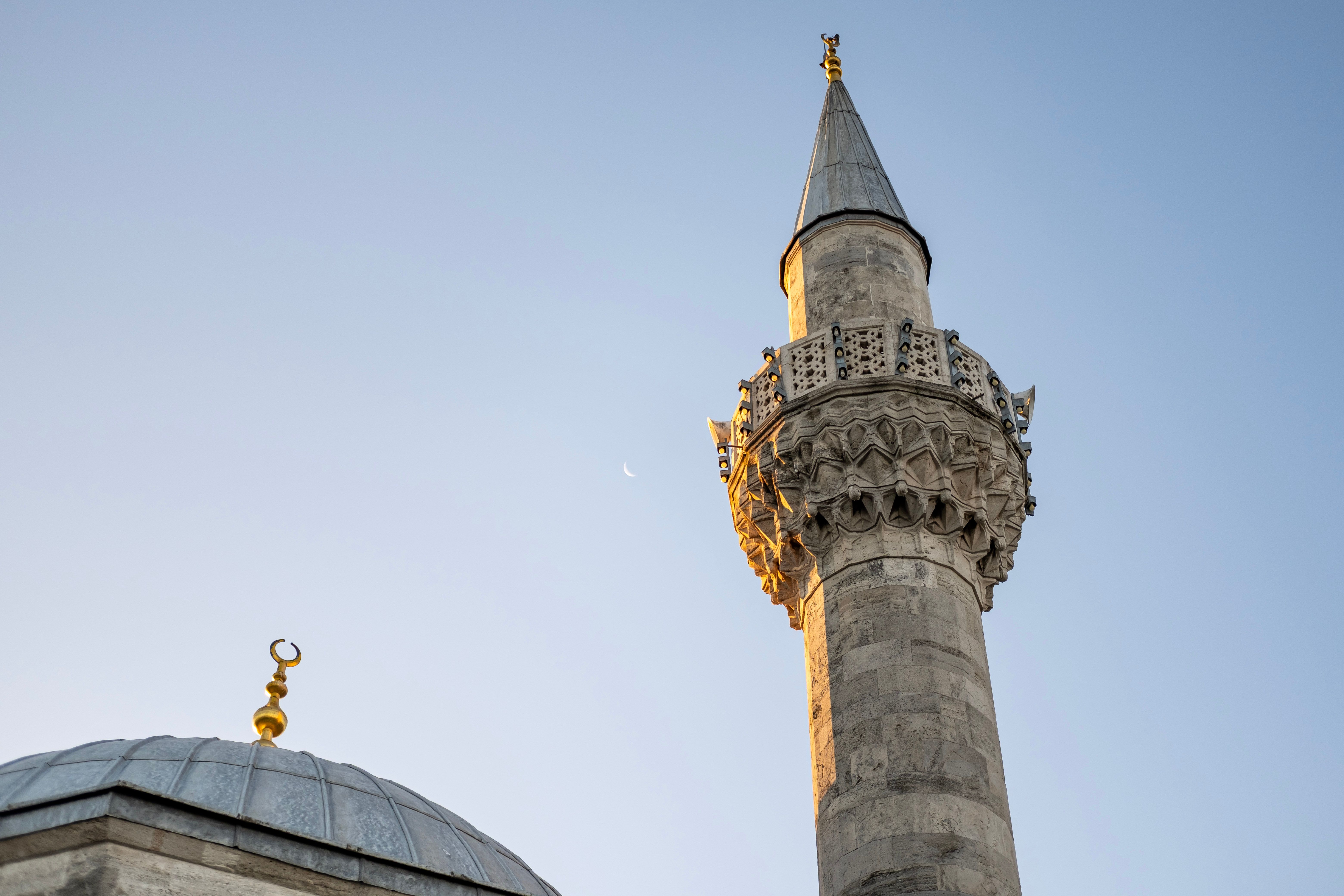 Islamic Minaret Against Clear Sky at Twilight · Free Stock Photo