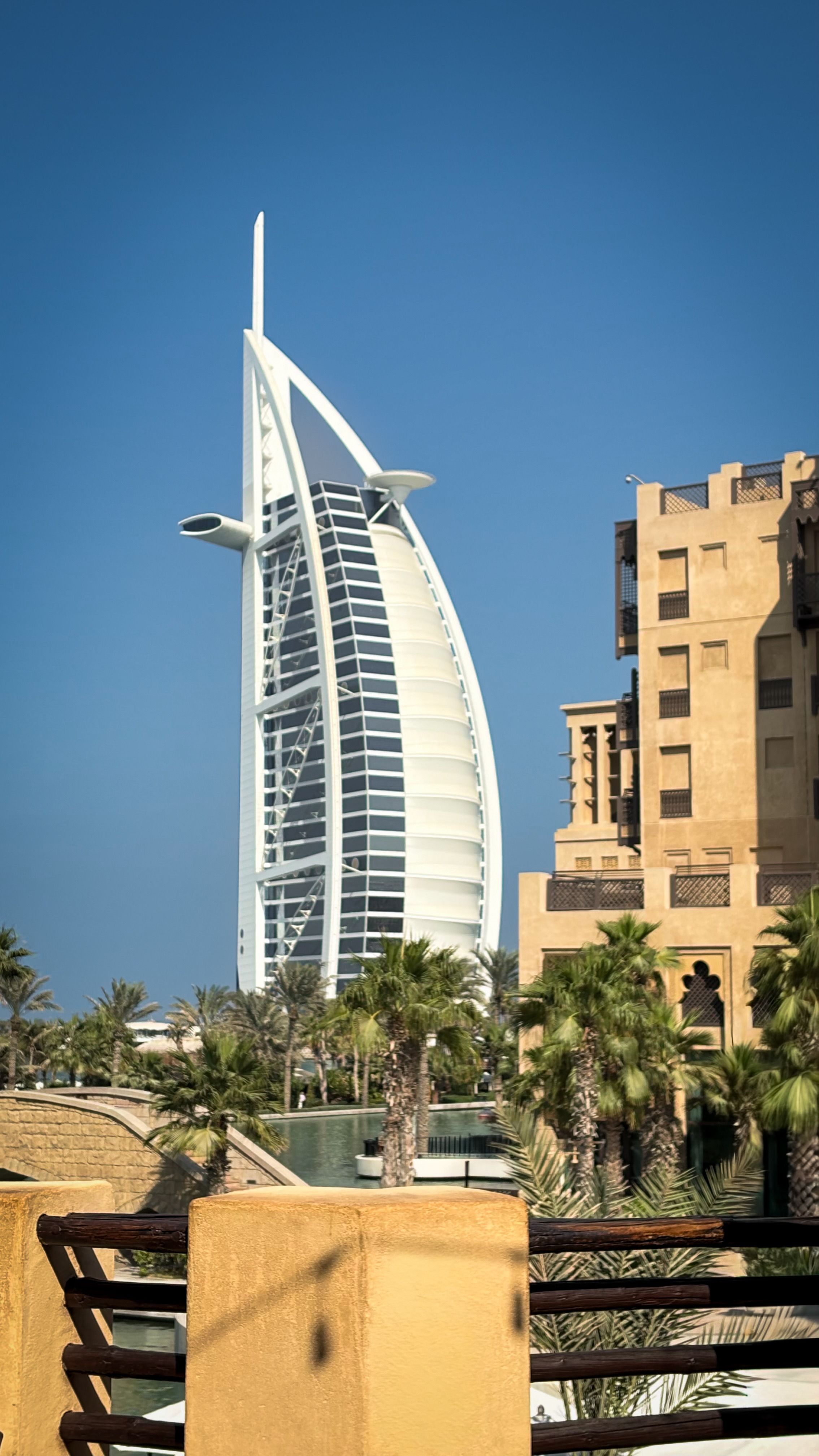 The View of the Burj Al Arab in Dubai · Free Stock Photo