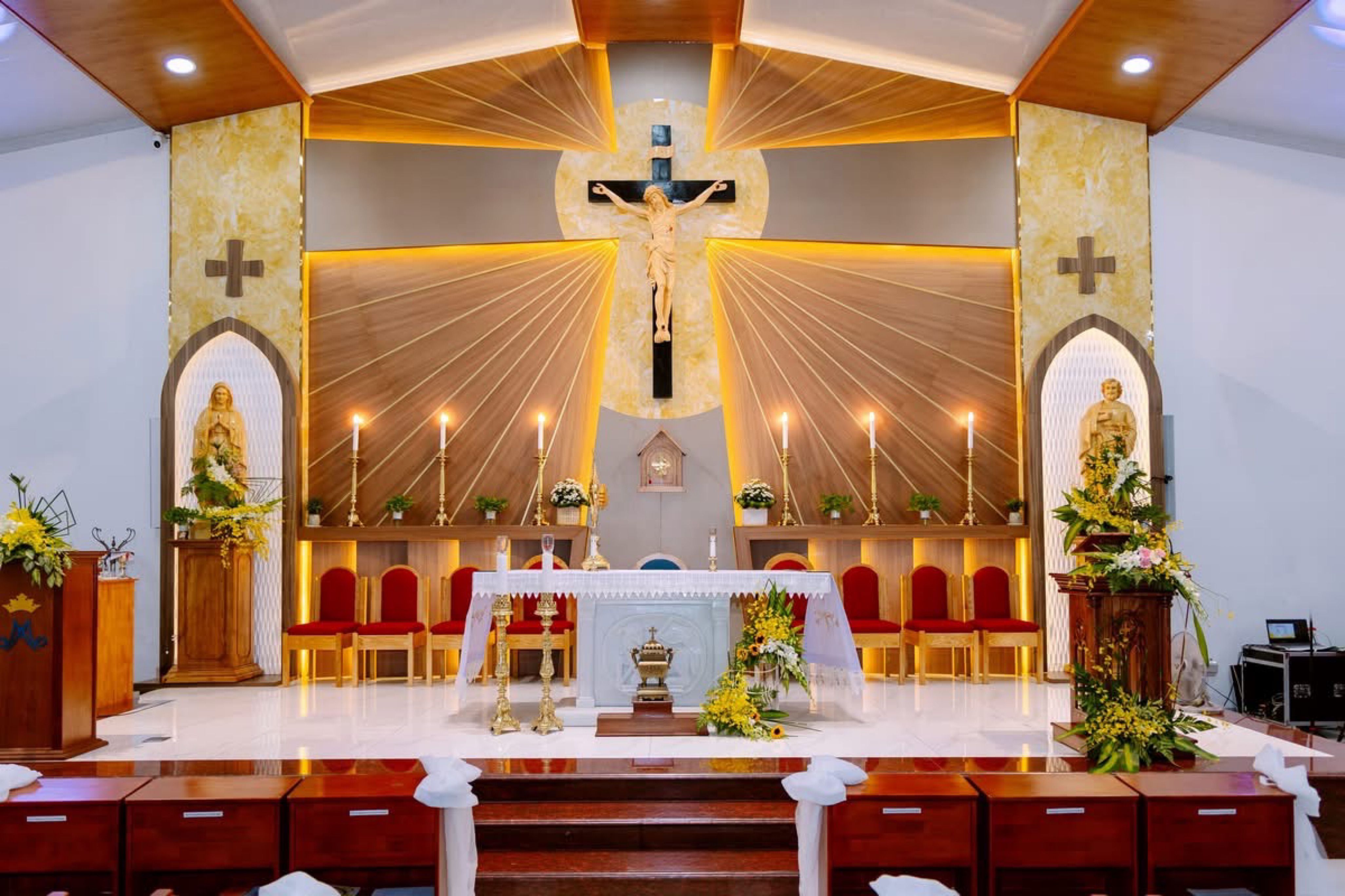 Elegant Church Altar Decorated for Ceremony · Free Stock Photo