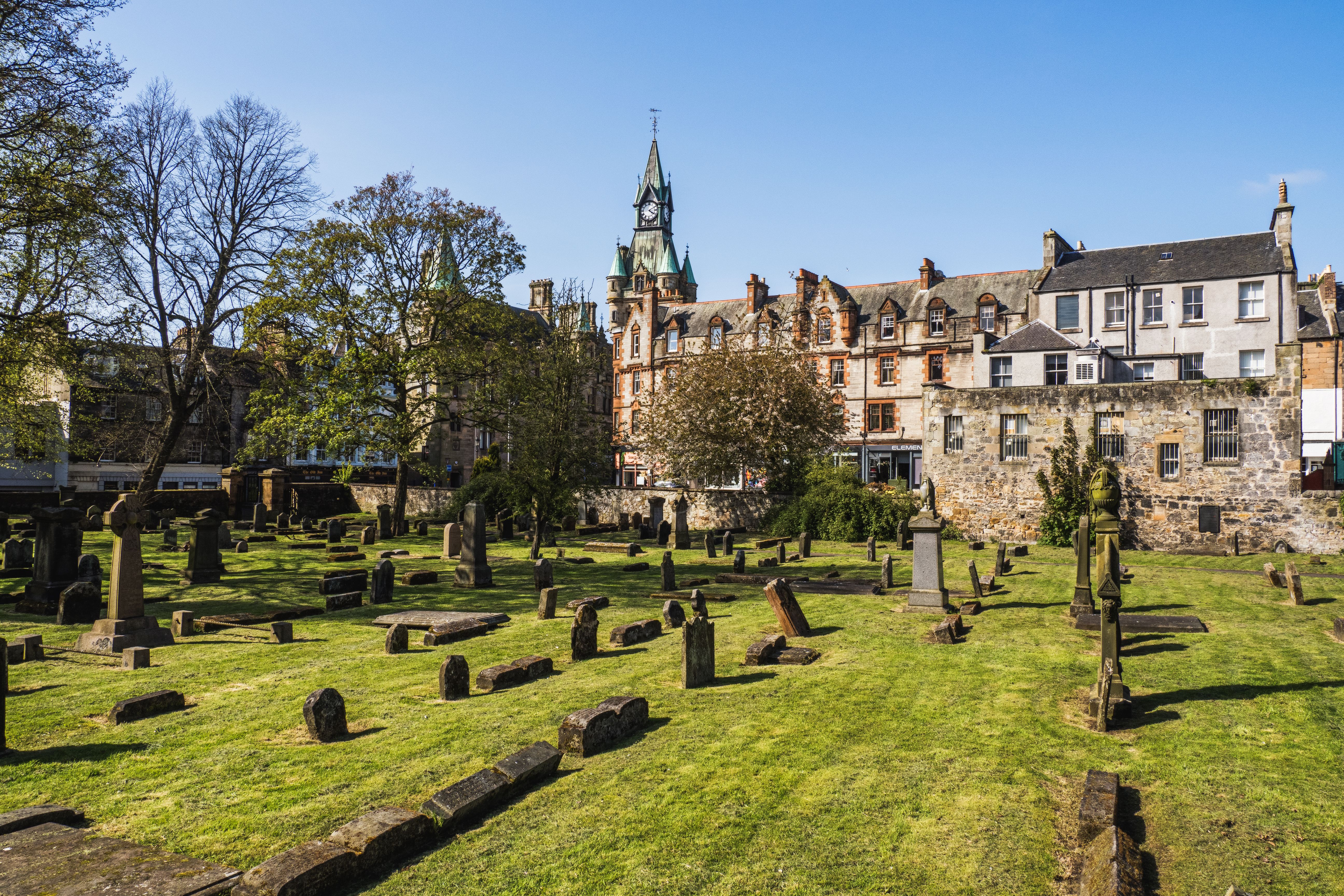 Historic Cemetery and Architectural Heritage · Free Stock Photo