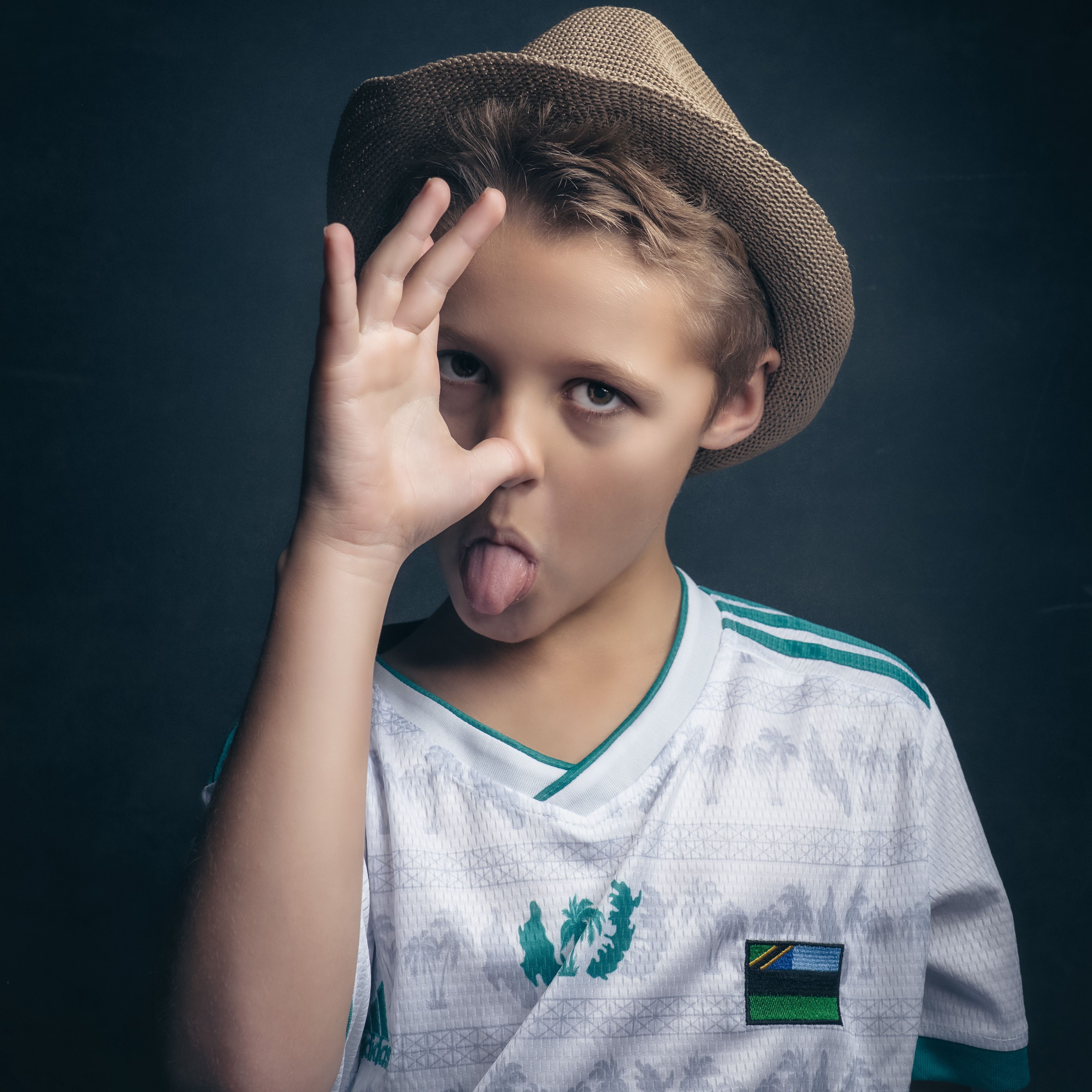 Funny Pose Photos, Download The BEST Free Funny Pose Stock Photos & HD ...