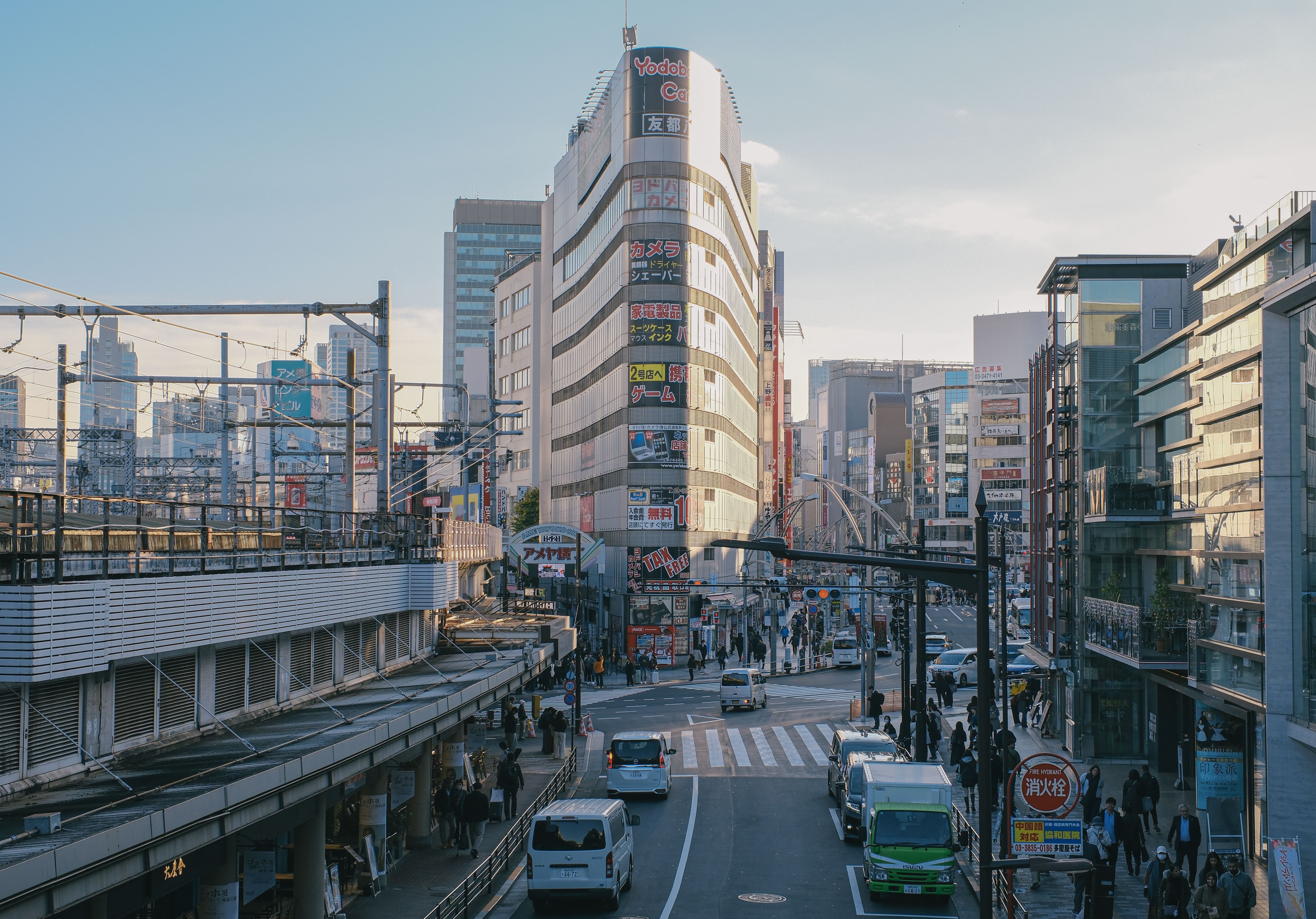 Urban Scene in Shinjuku Tokyo at Dusk · Free Stock Photo