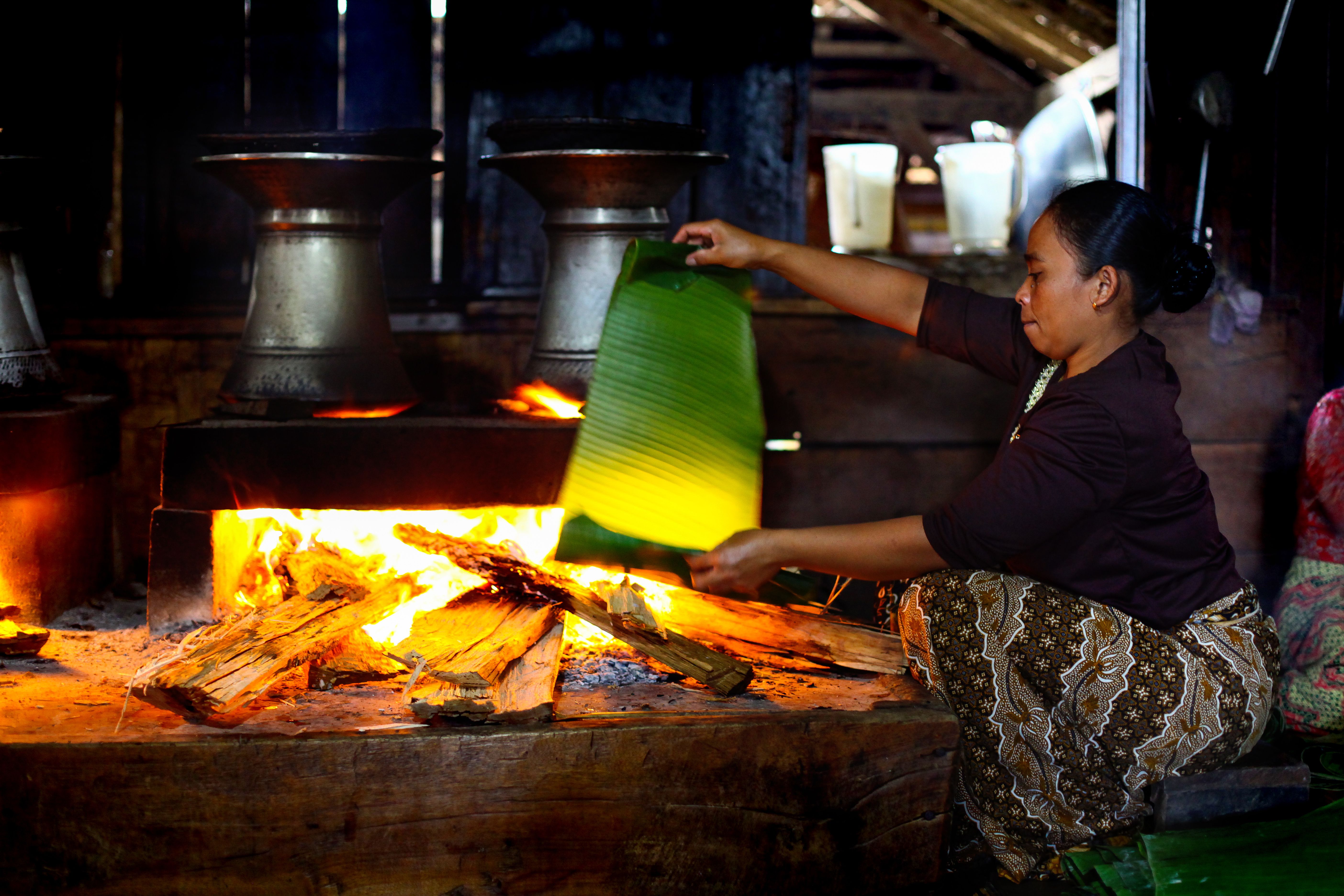 Traditional Cooking in West Java Kitchen · Free Stock Photo