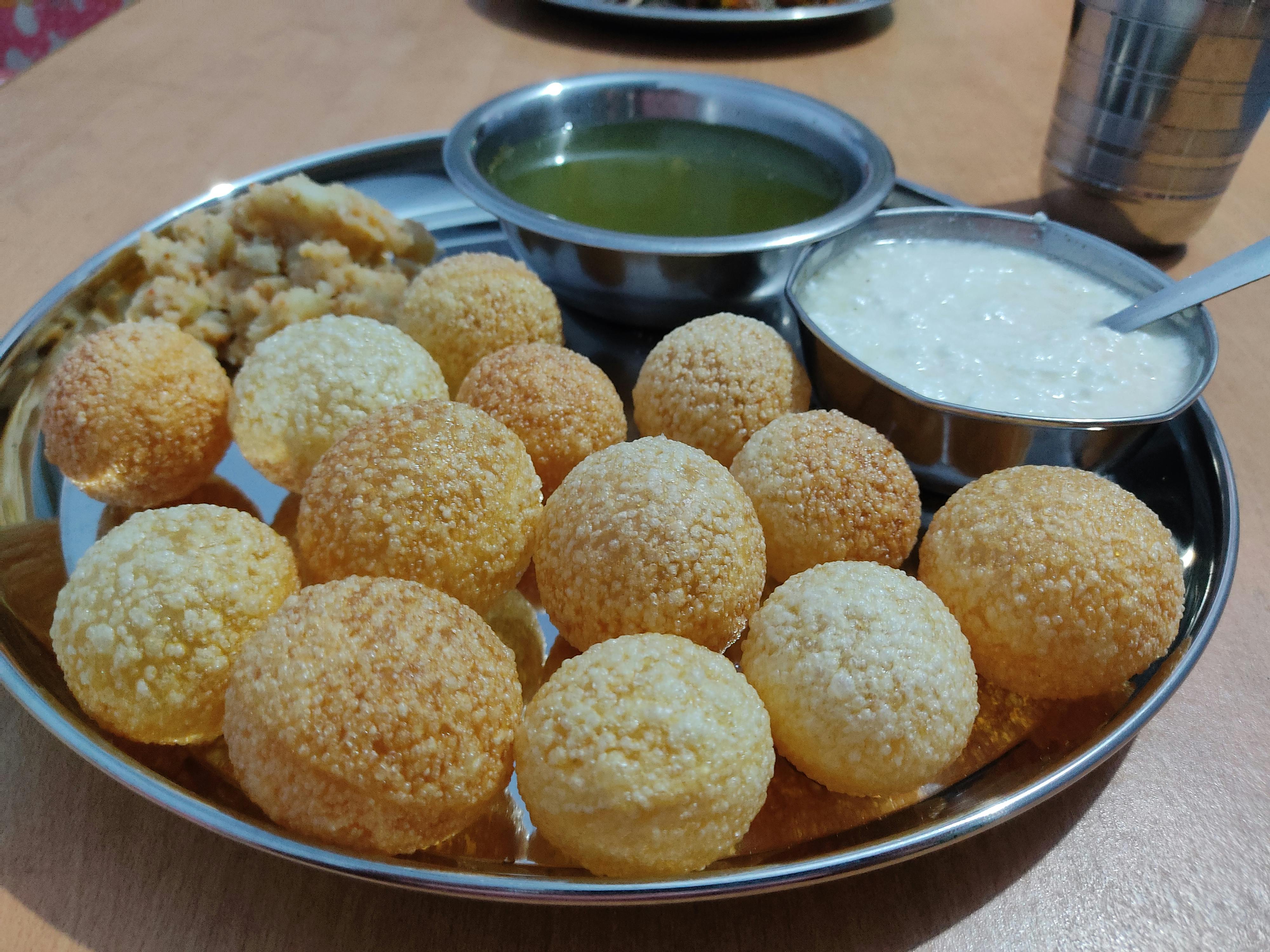 Pani Purii Photos, Download The BEST Free Pani Purii Stock Photos & HD ...