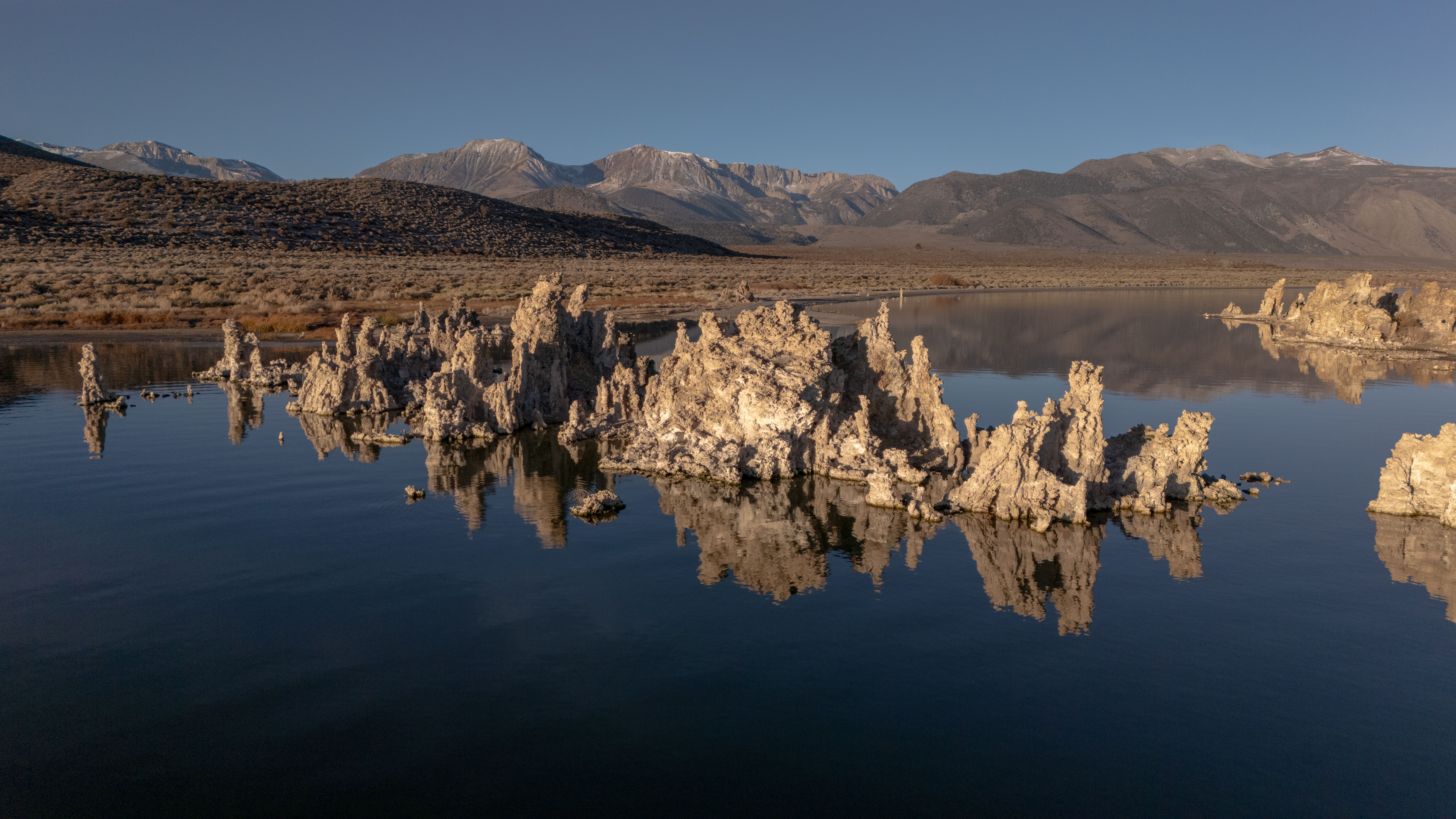 Mono Lake Tufa Formations in California's Sierra Nevada · Free Stock Photo