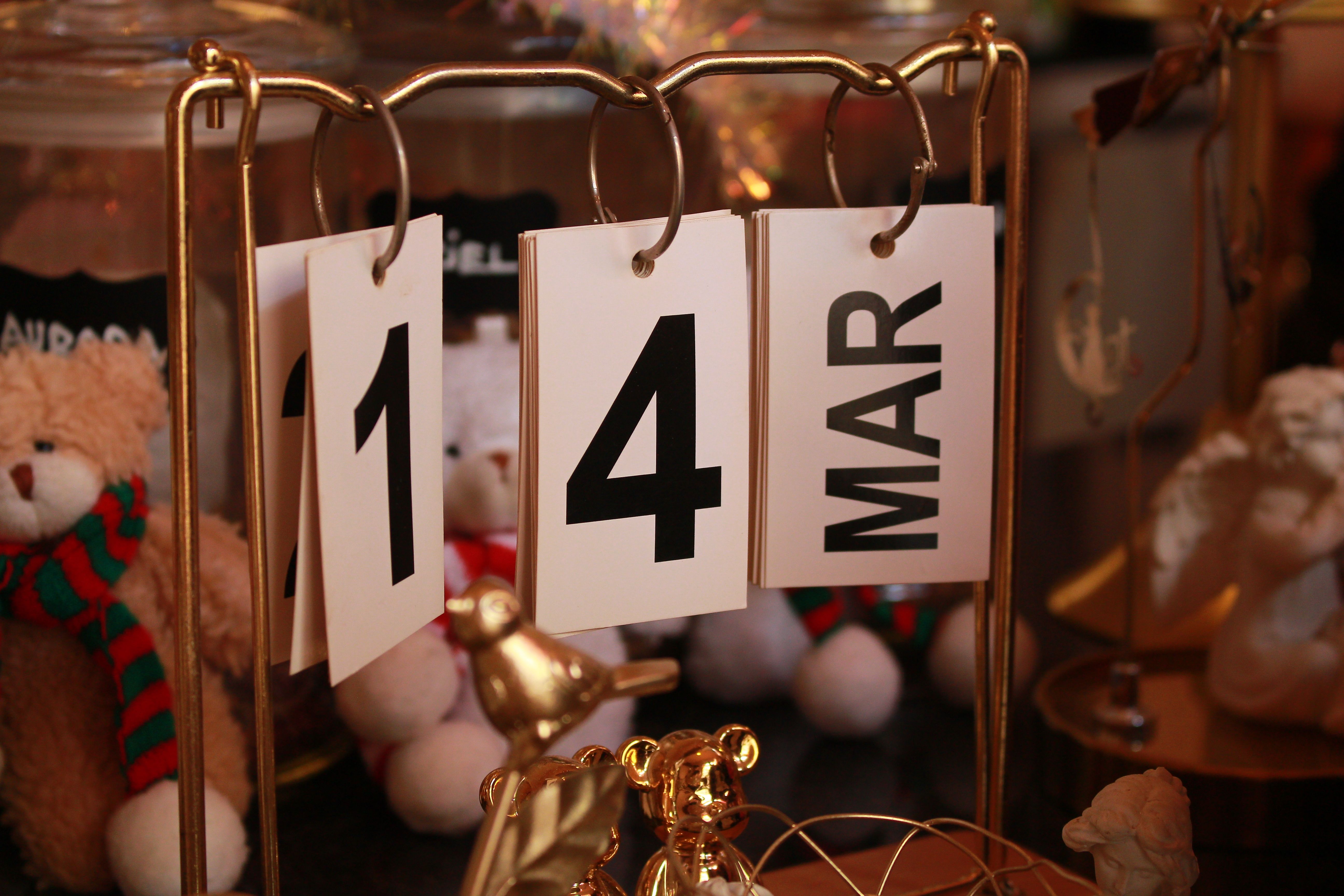 Decorative Desk Calendar with March 14 Date · Free Stock Photo