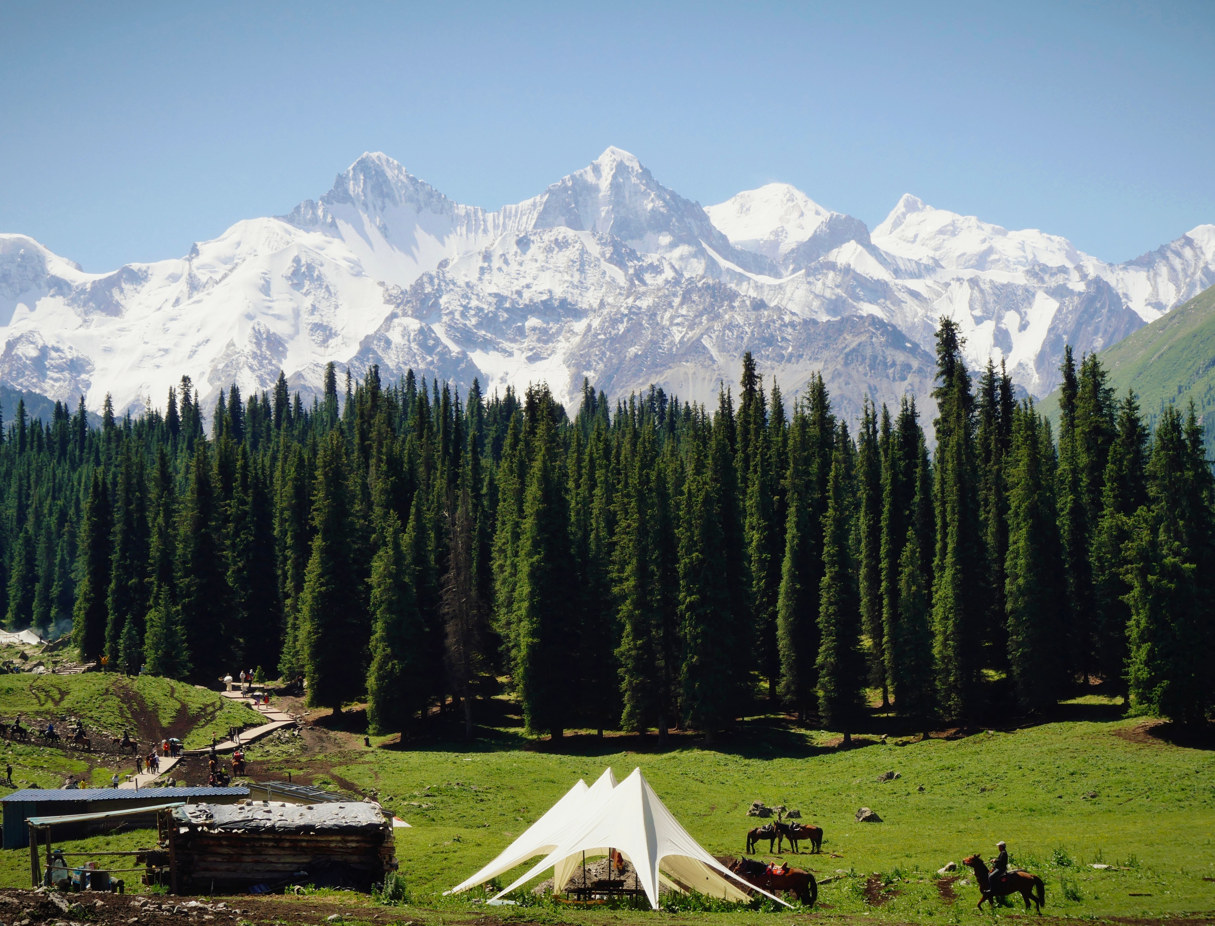 Stunning Tianshan Mountains in Xinjiang, China · Free Stock Photo