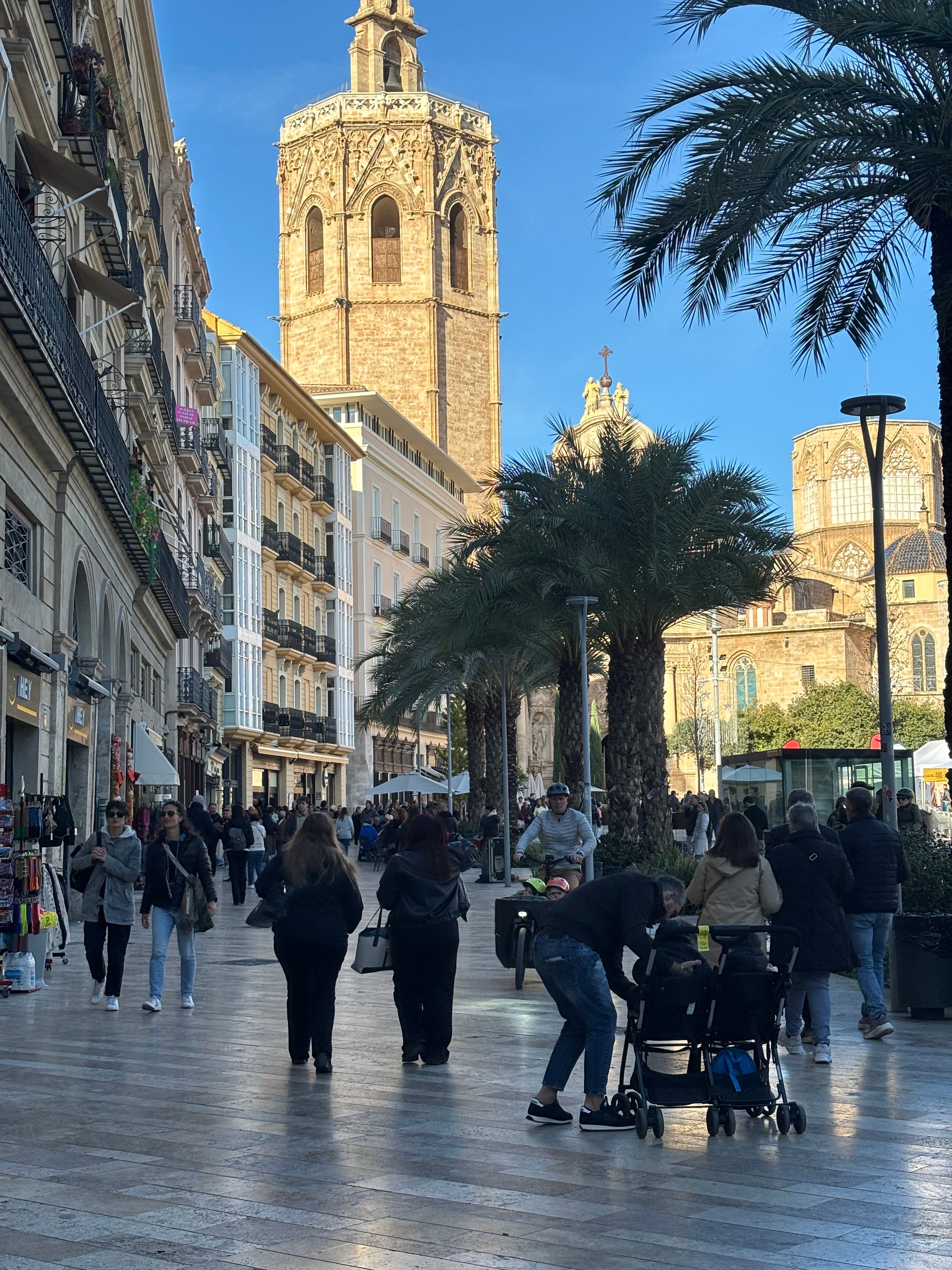 Bustling Street Scene in Valencia, Spain · Free Stock Photo