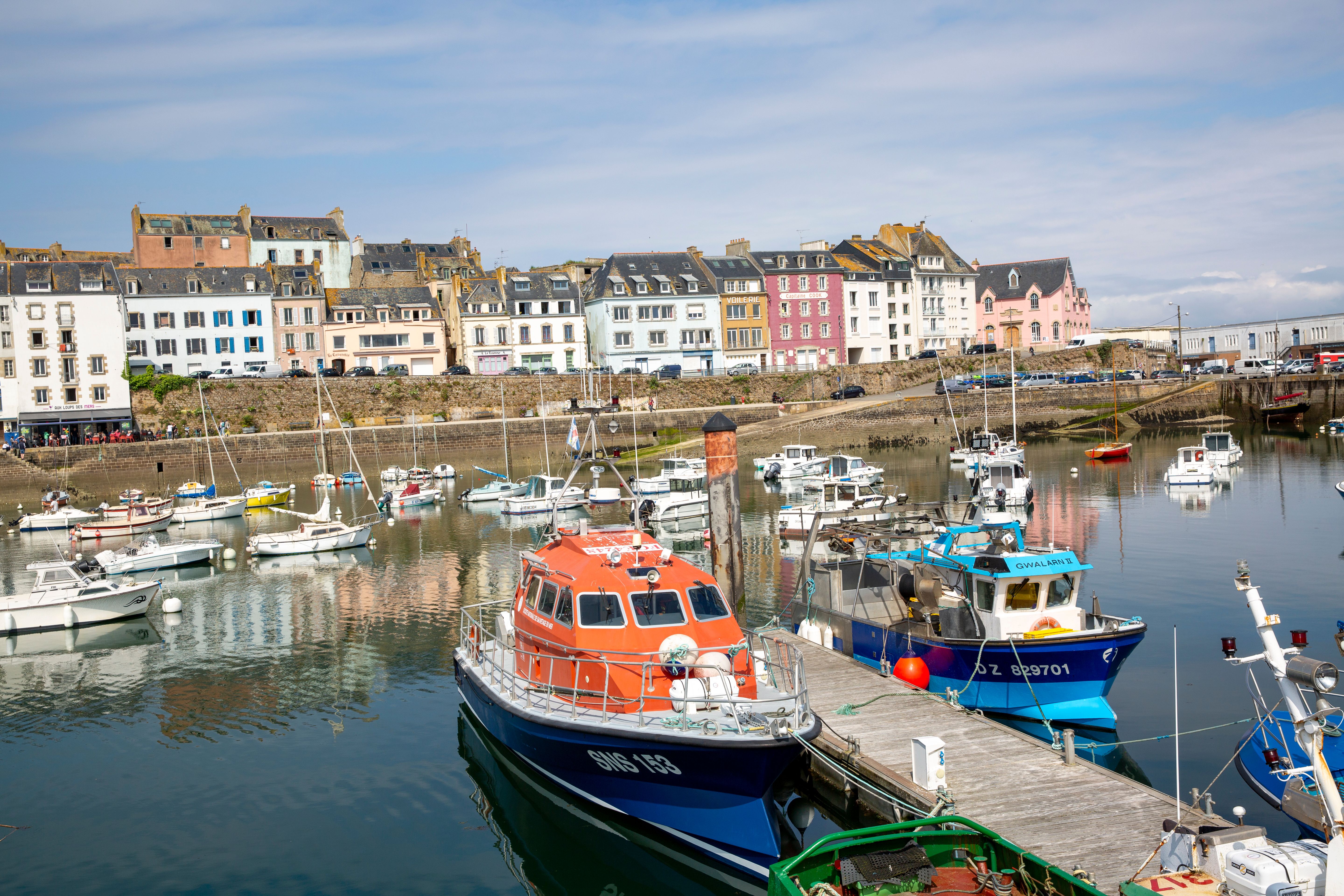 Scenic View of Douarnenez Port in Bretagne, France · Free Stock Photo