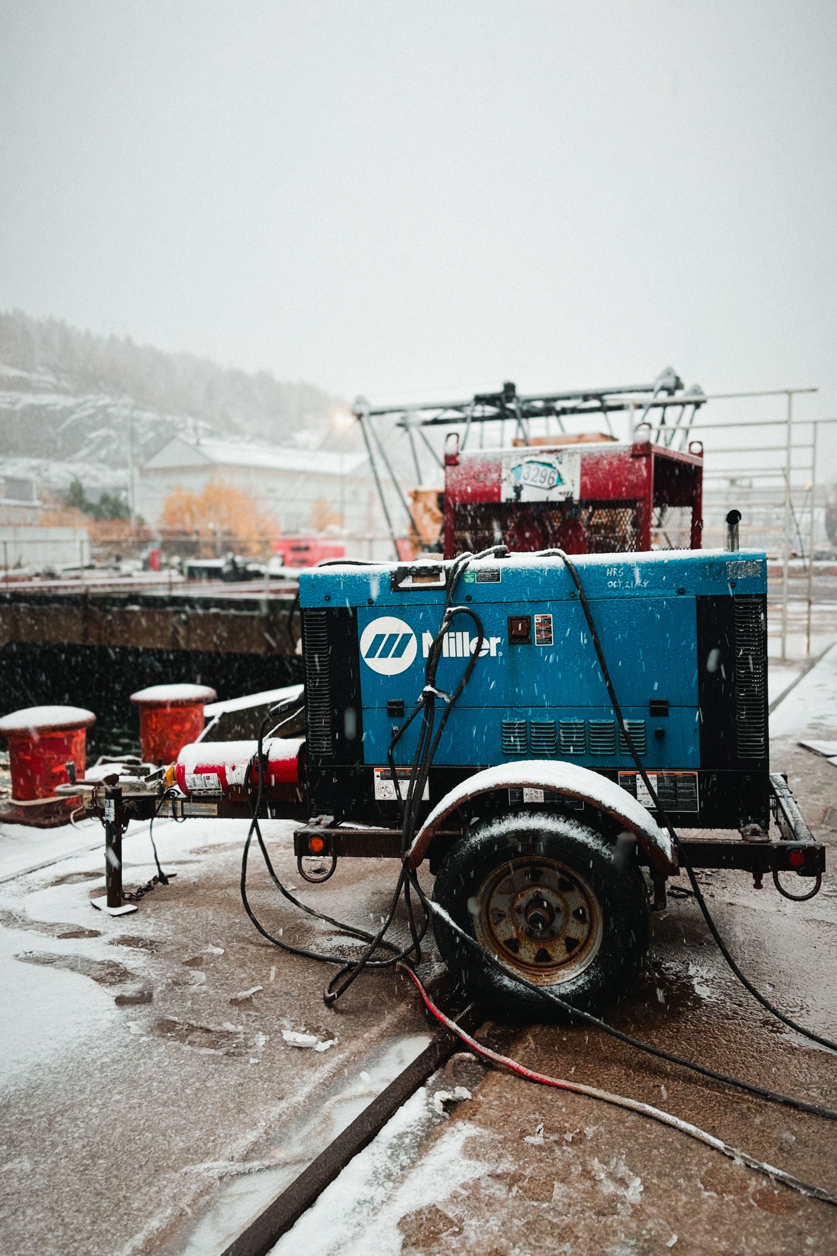 Industrial Generator in Snowy Outdoor Setting · Free Stock Photo