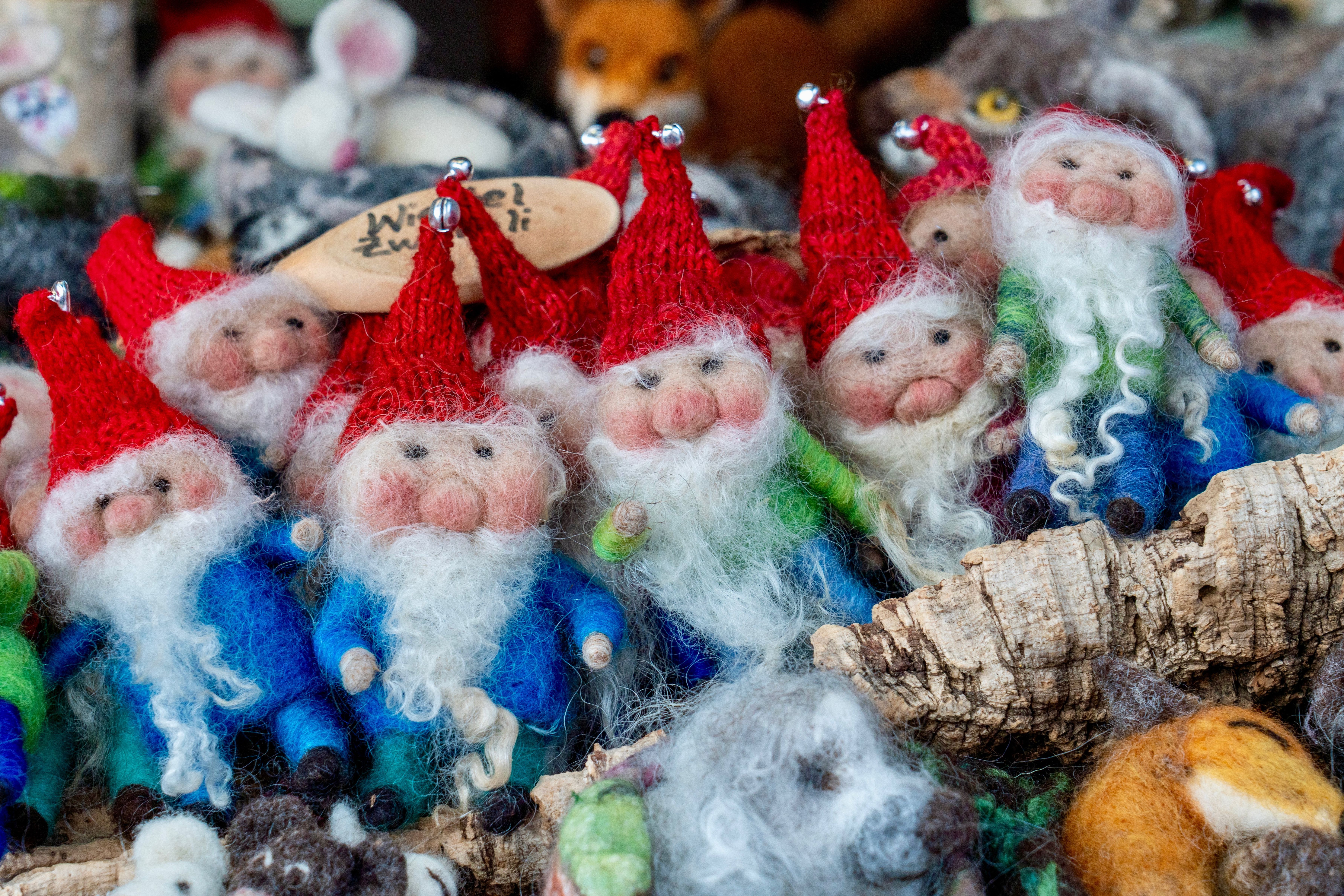 Christmas Gnome Wallpaper Photos, Download The BEST Free Christmas ...