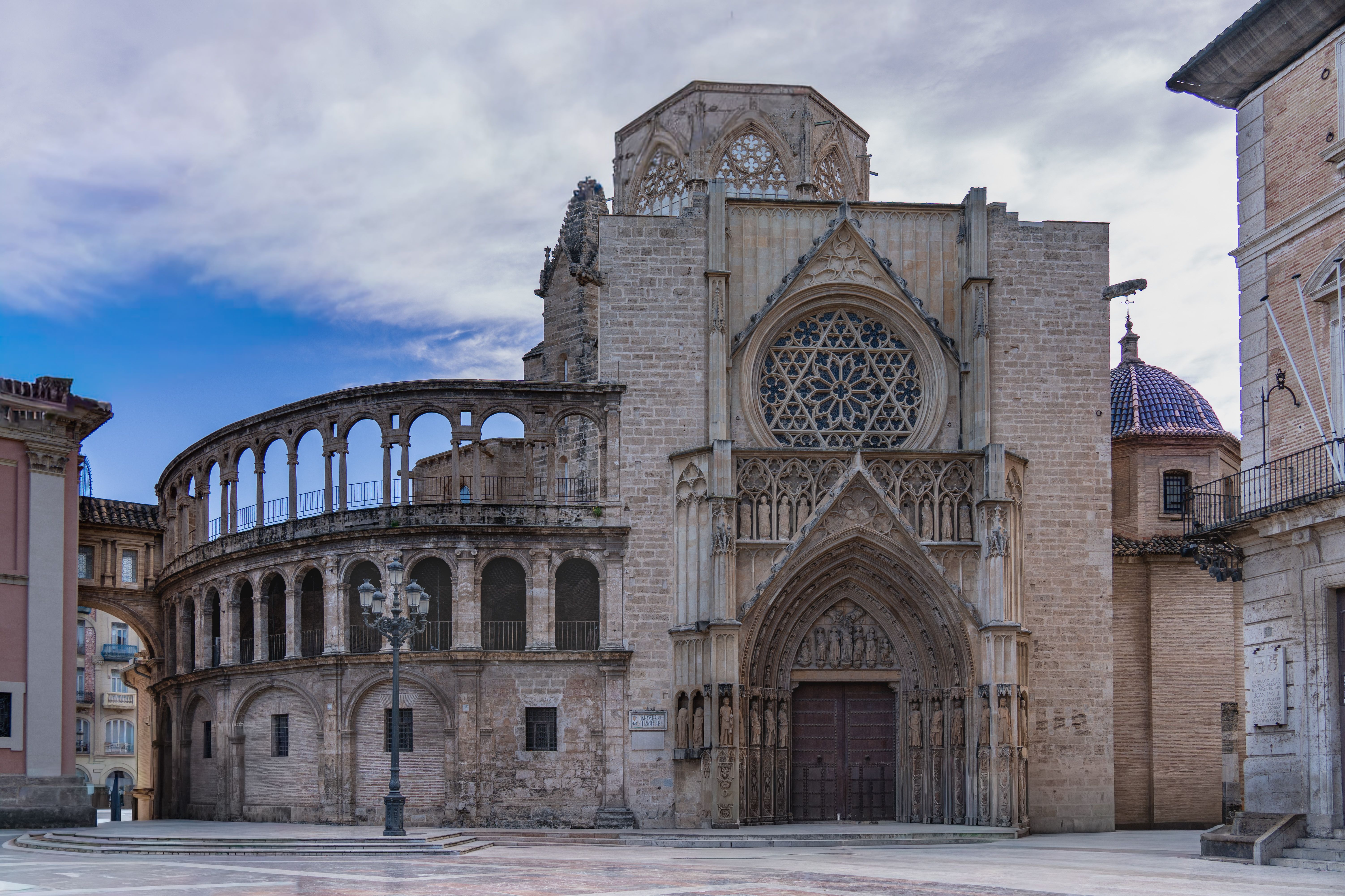Valencia Cathedral's Stunning Gothic Architecture · Free Stock Photo