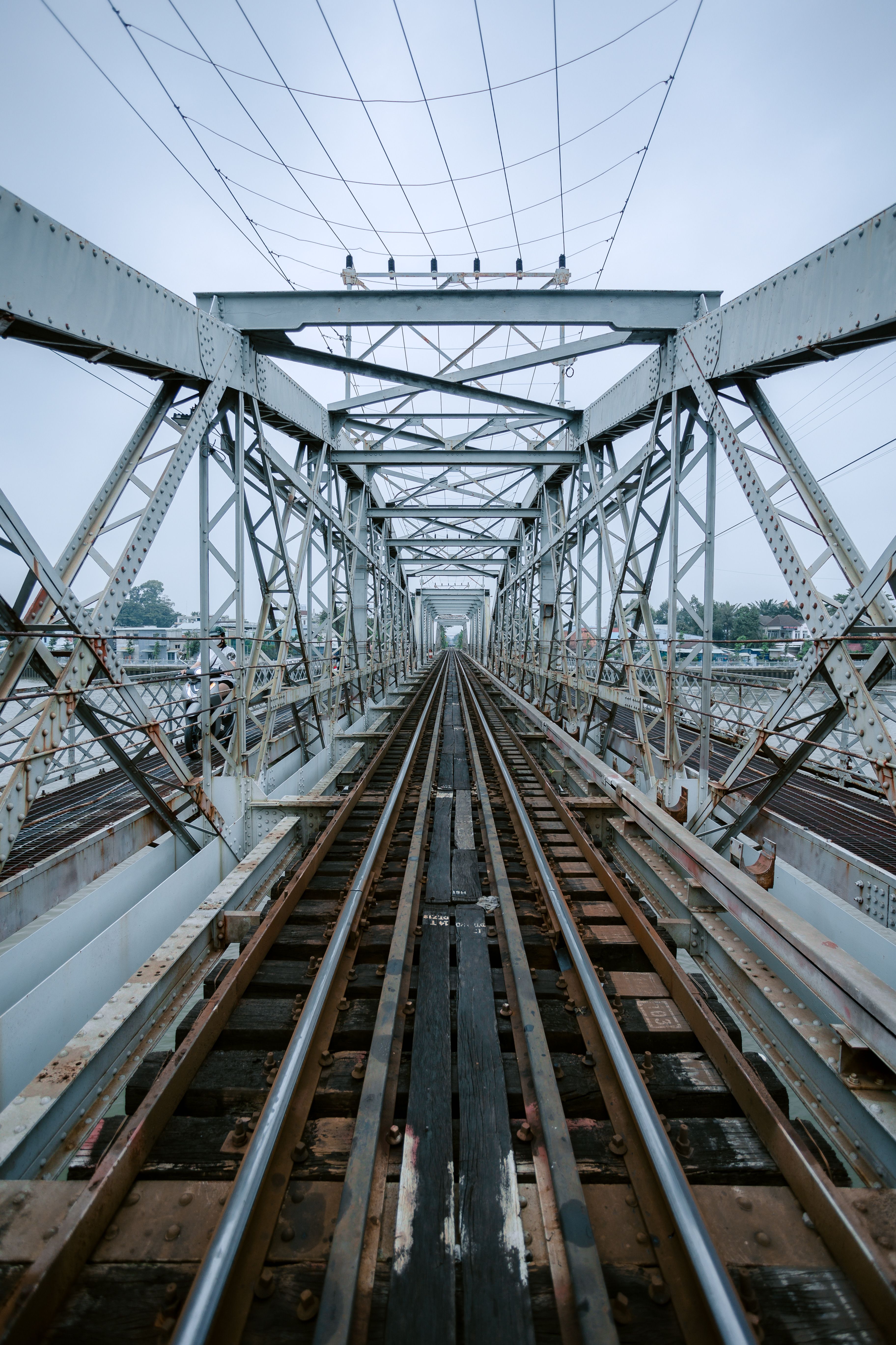 Symmetrical View of Steel Railway Bridge · Free Stock Photo
