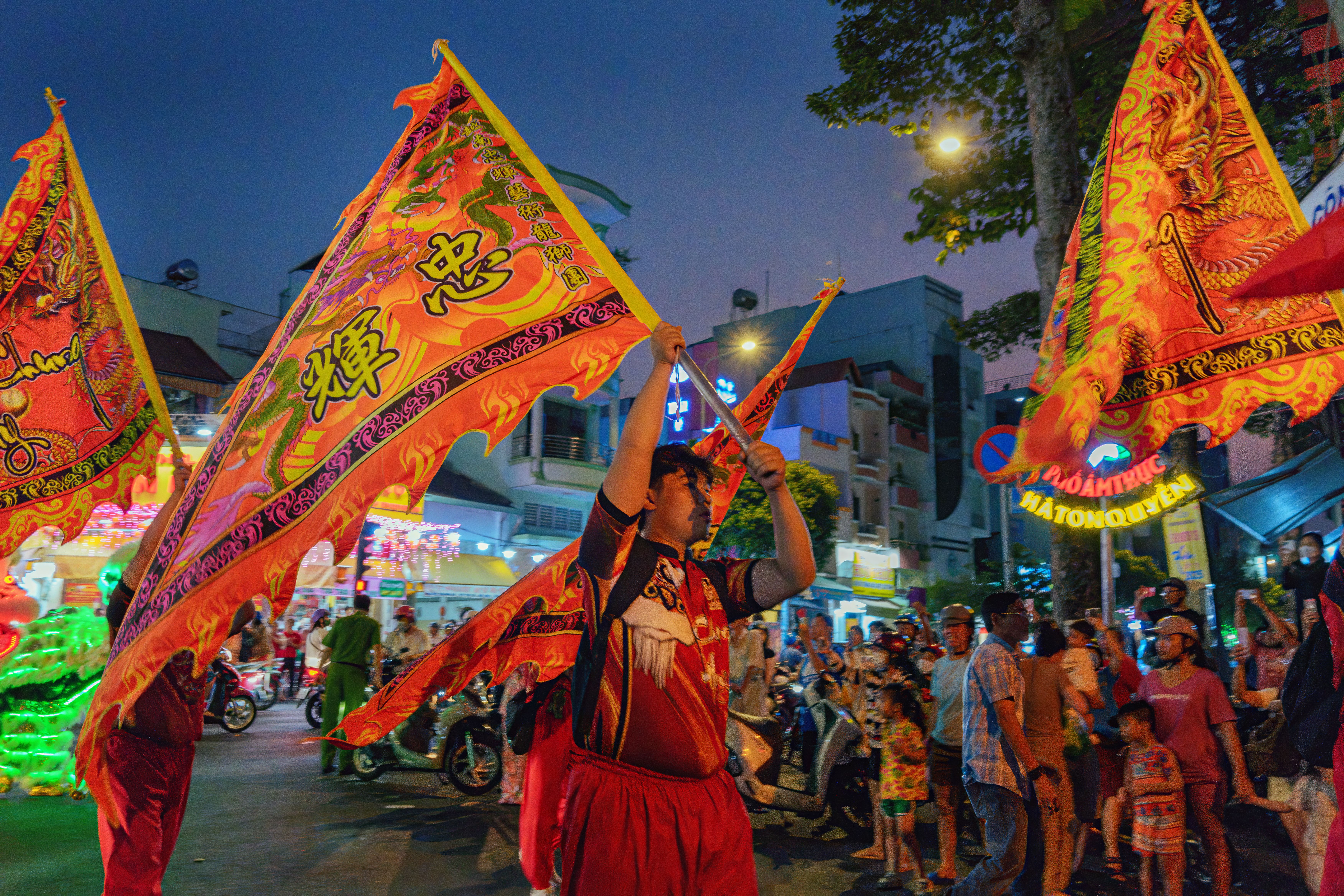 Vibrant Street Festival Celebration at Night · Free Stock Photo