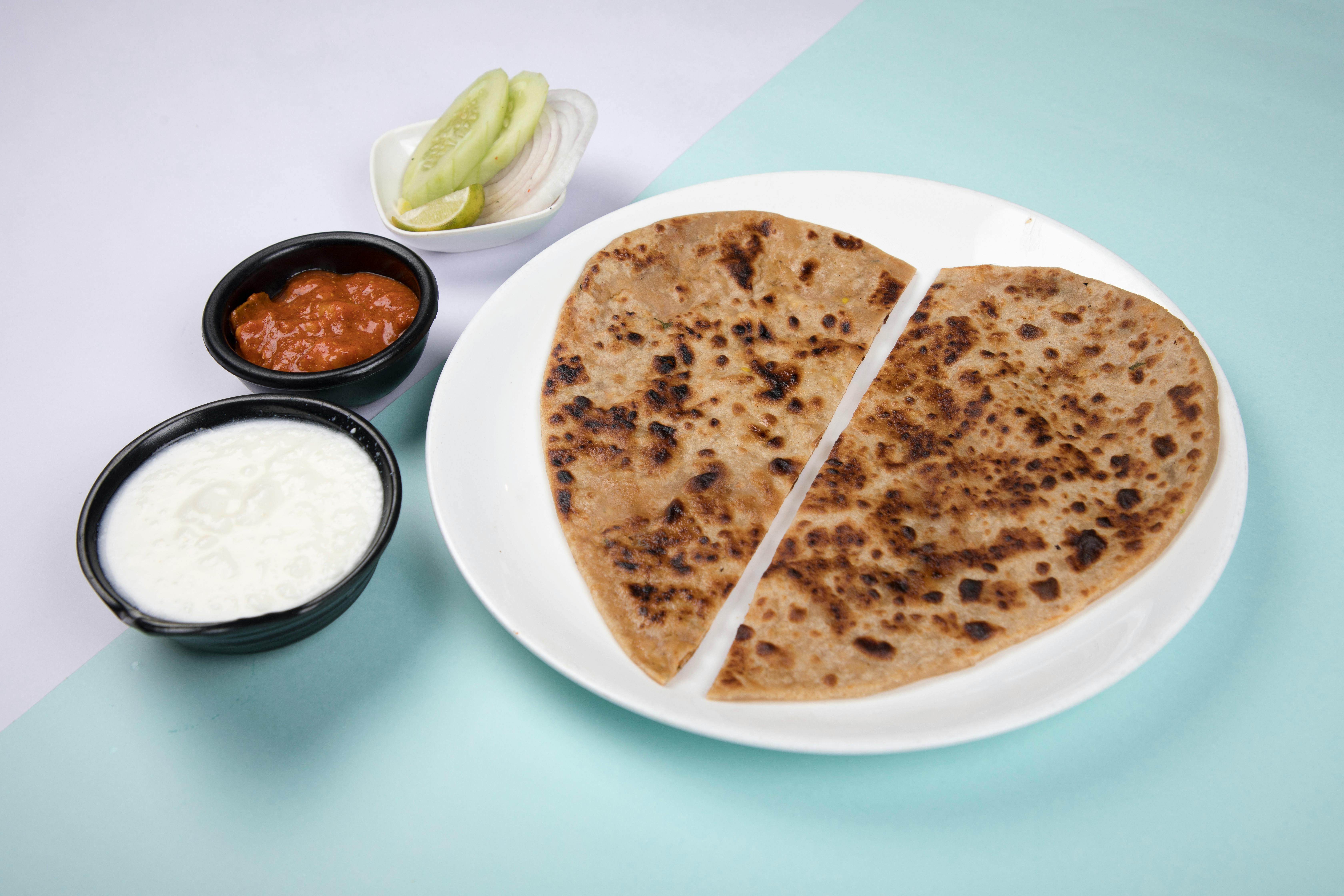 Indian Aloo Paratha Photos, Download The BEST Free Indian Aloo Paratha ...