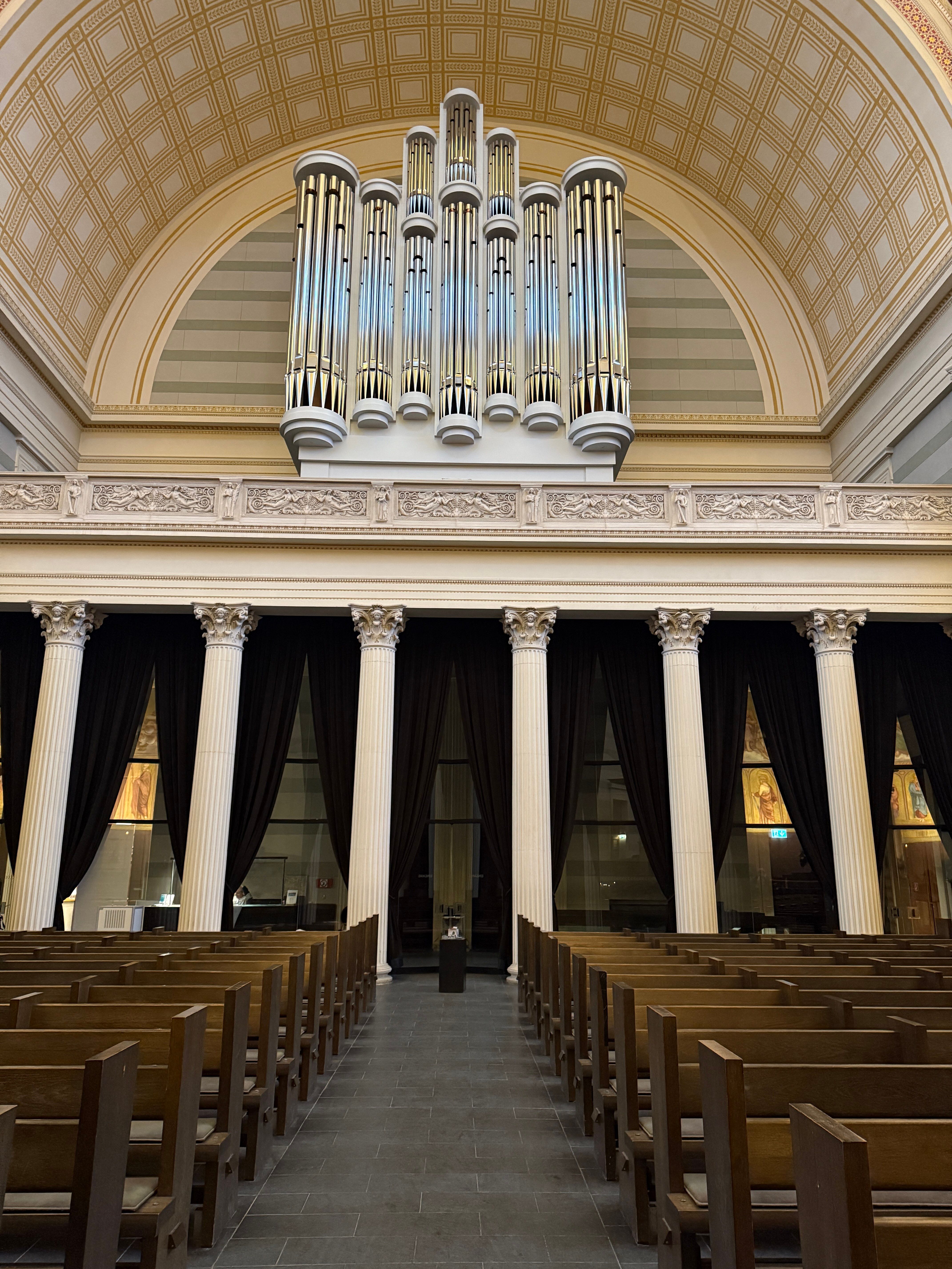 Grand Organ in Historic Church Interior · Free Stock Photo