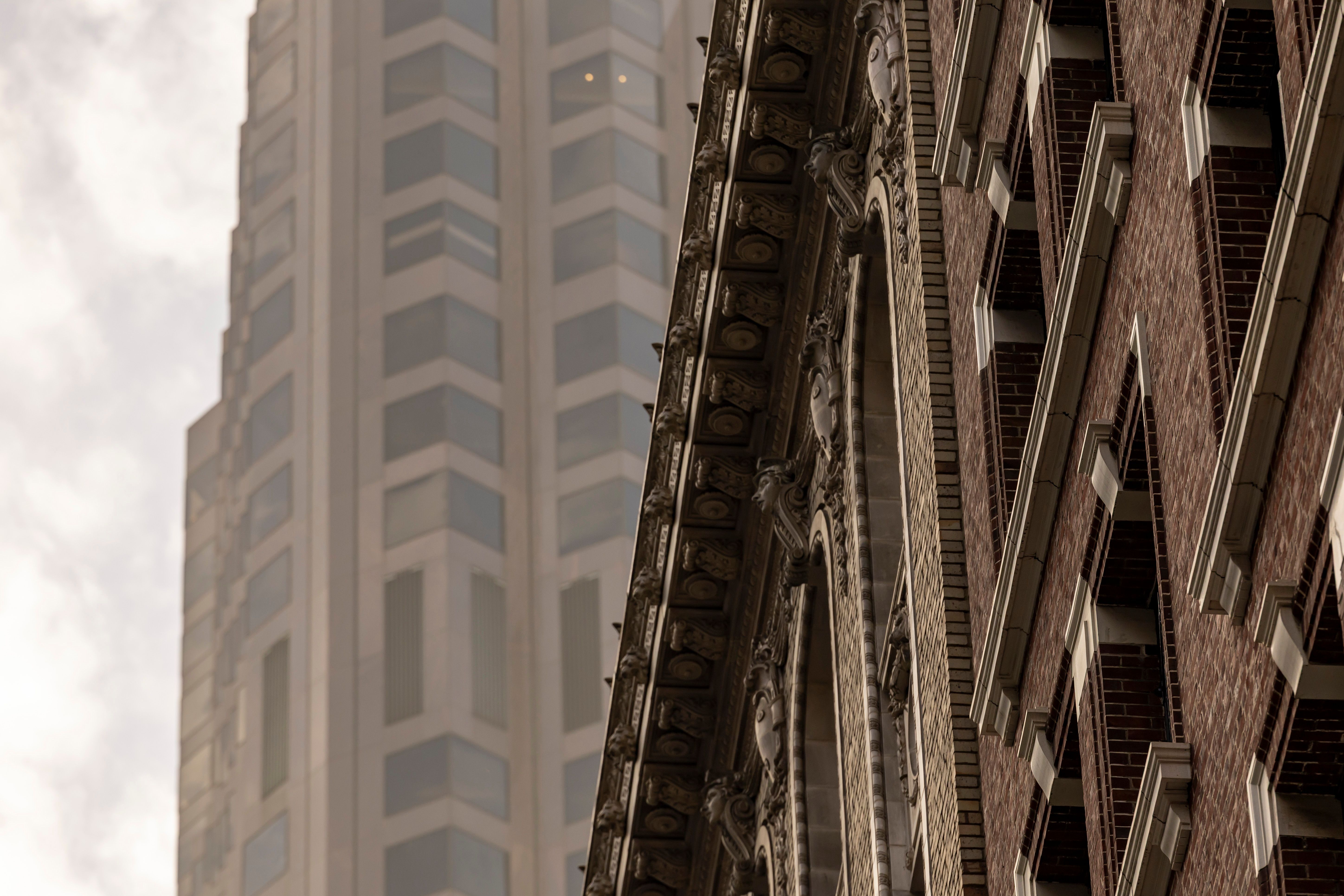 Detailed Architectural Contrast of Urban Skyscrapers · Free Stock Photo