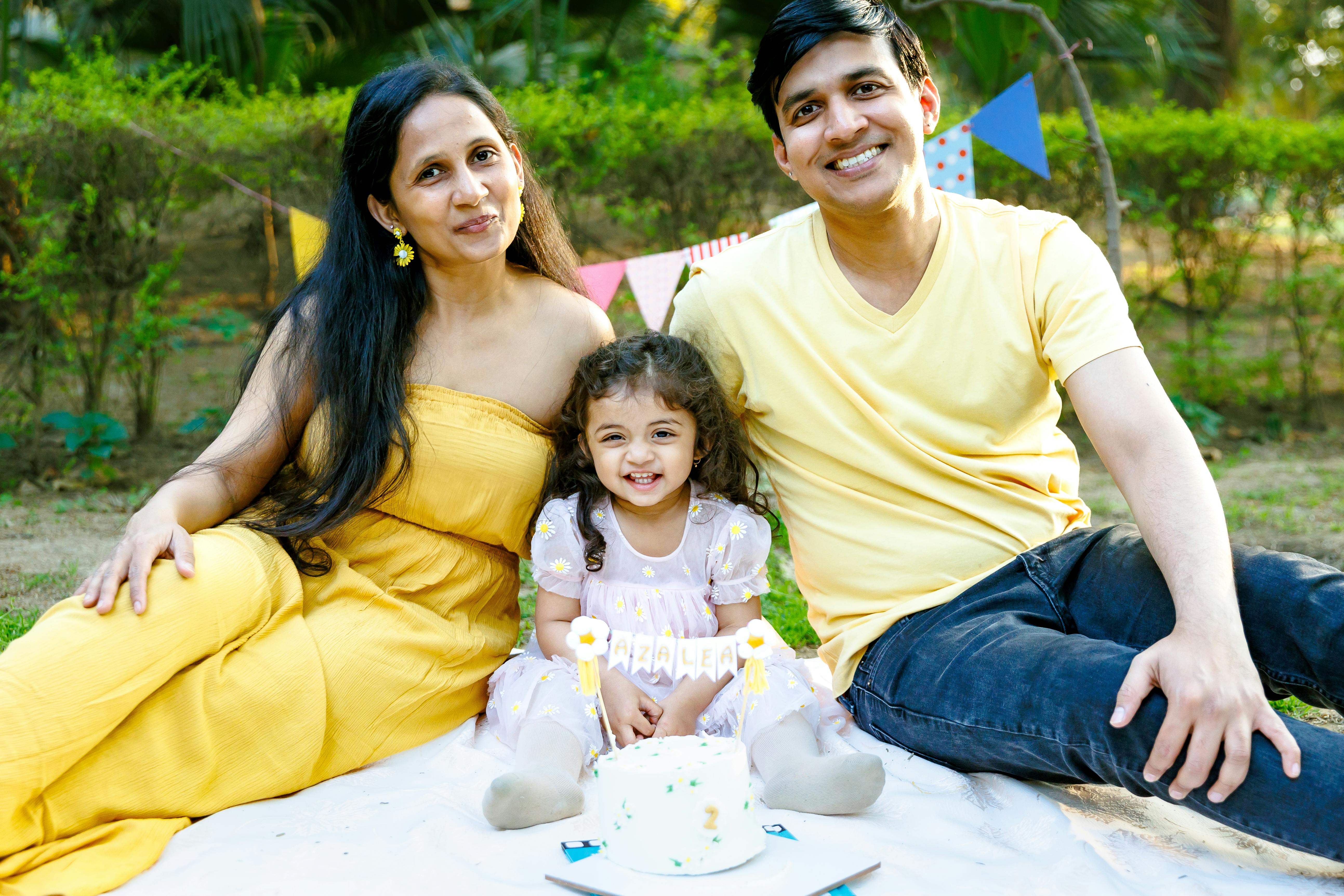 Family Picnic Photos, Download The BEST Free Family Picnic Stock Photos ...