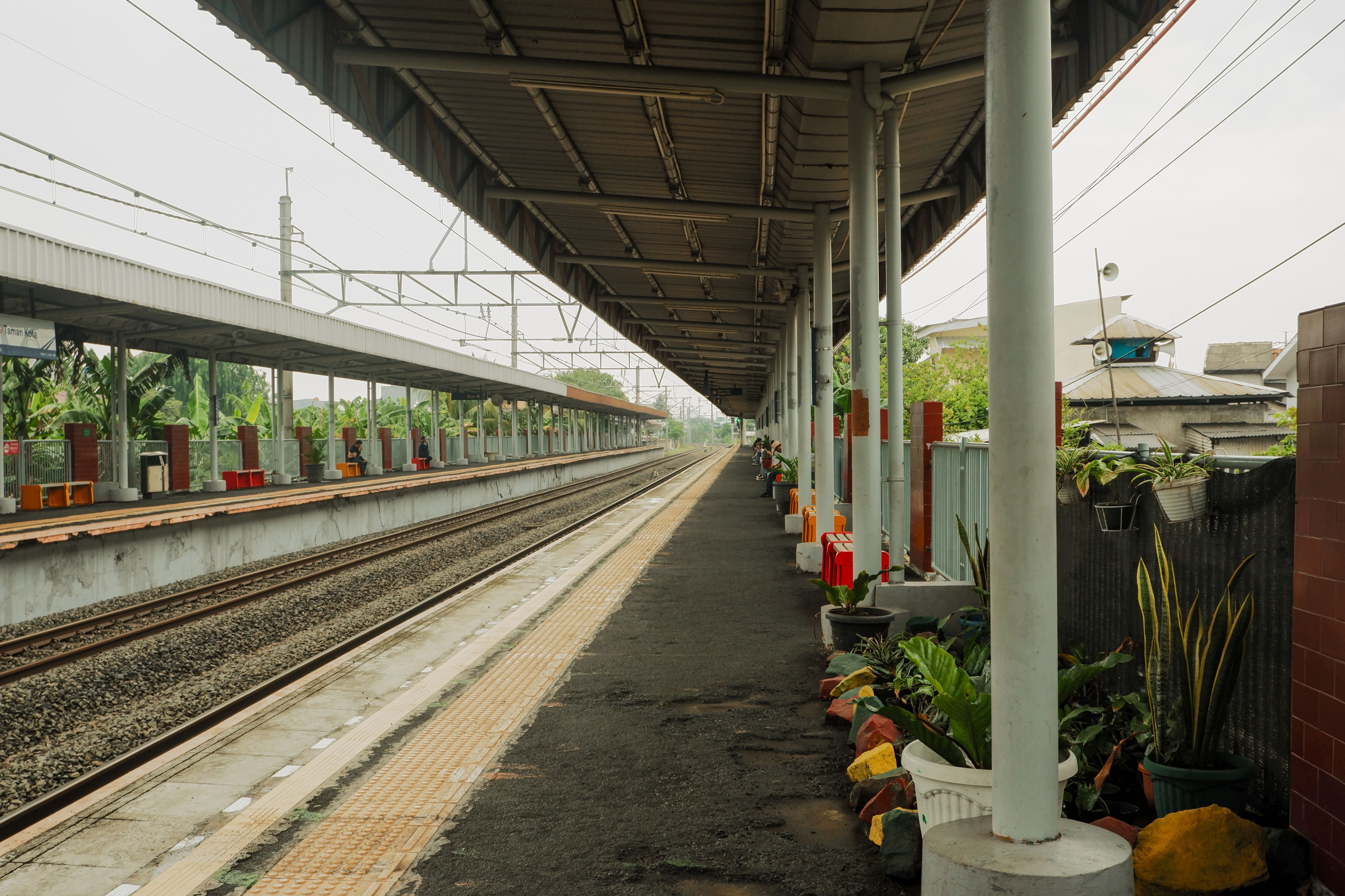 Mumbai Local Train on Railway Tracks · Free Stock Photo