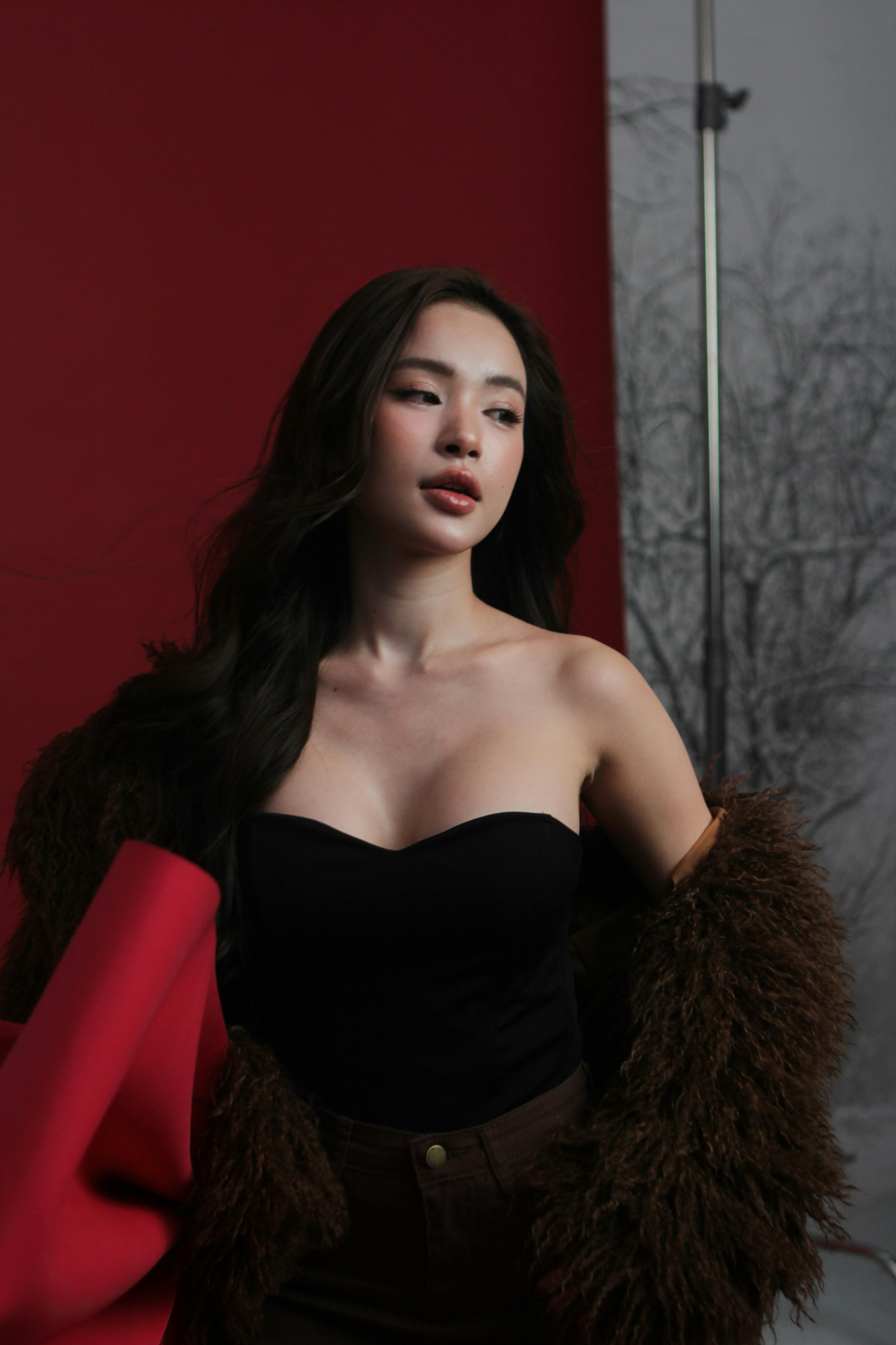 Webeweb Bobbie Model Photos, Download The BEST Free Webeweb Bobbie Model Stock Photos & HD Images