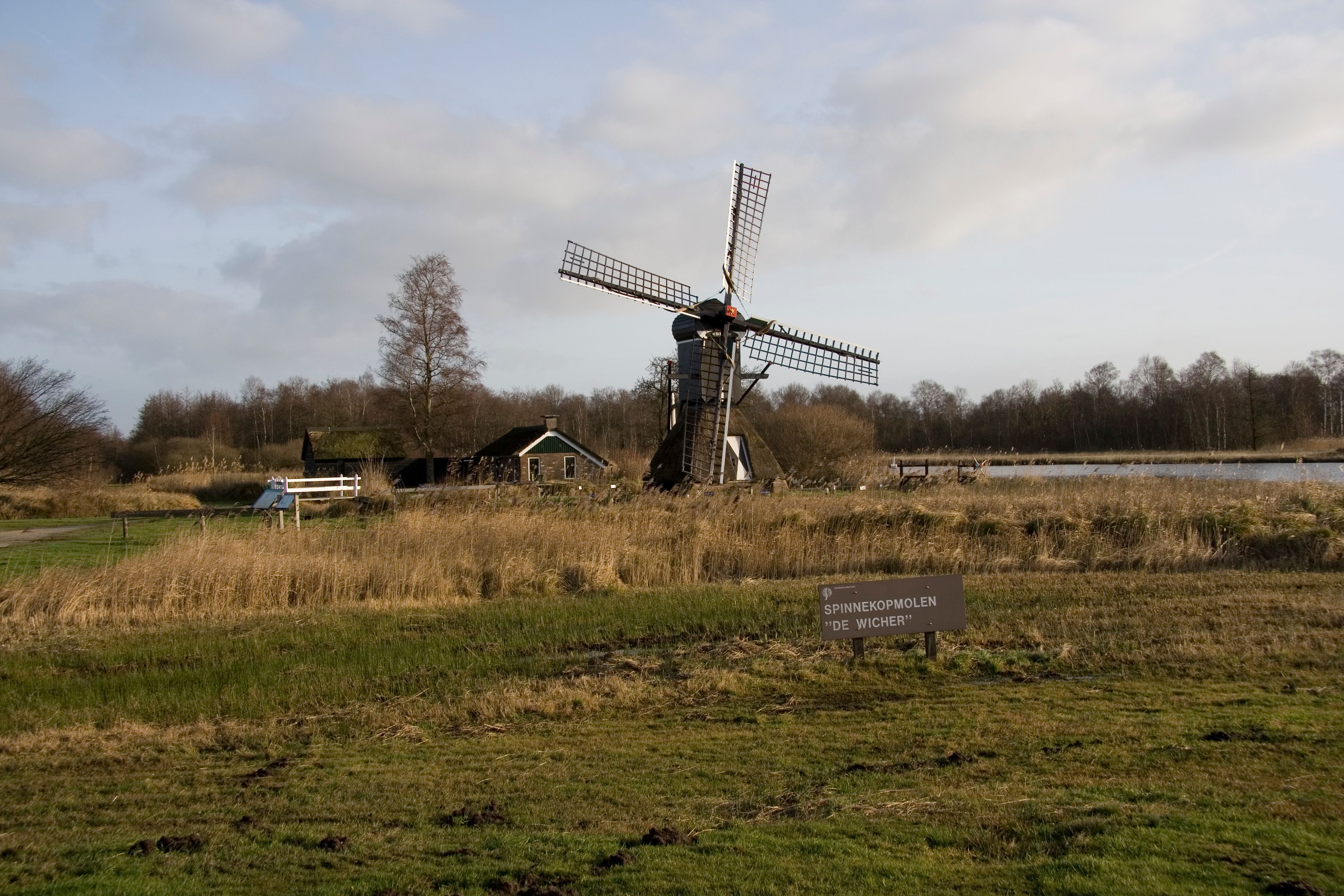 Historic Windmill Landscape: Spinnenkopmolen "De Wicher" · Free Stock Photo