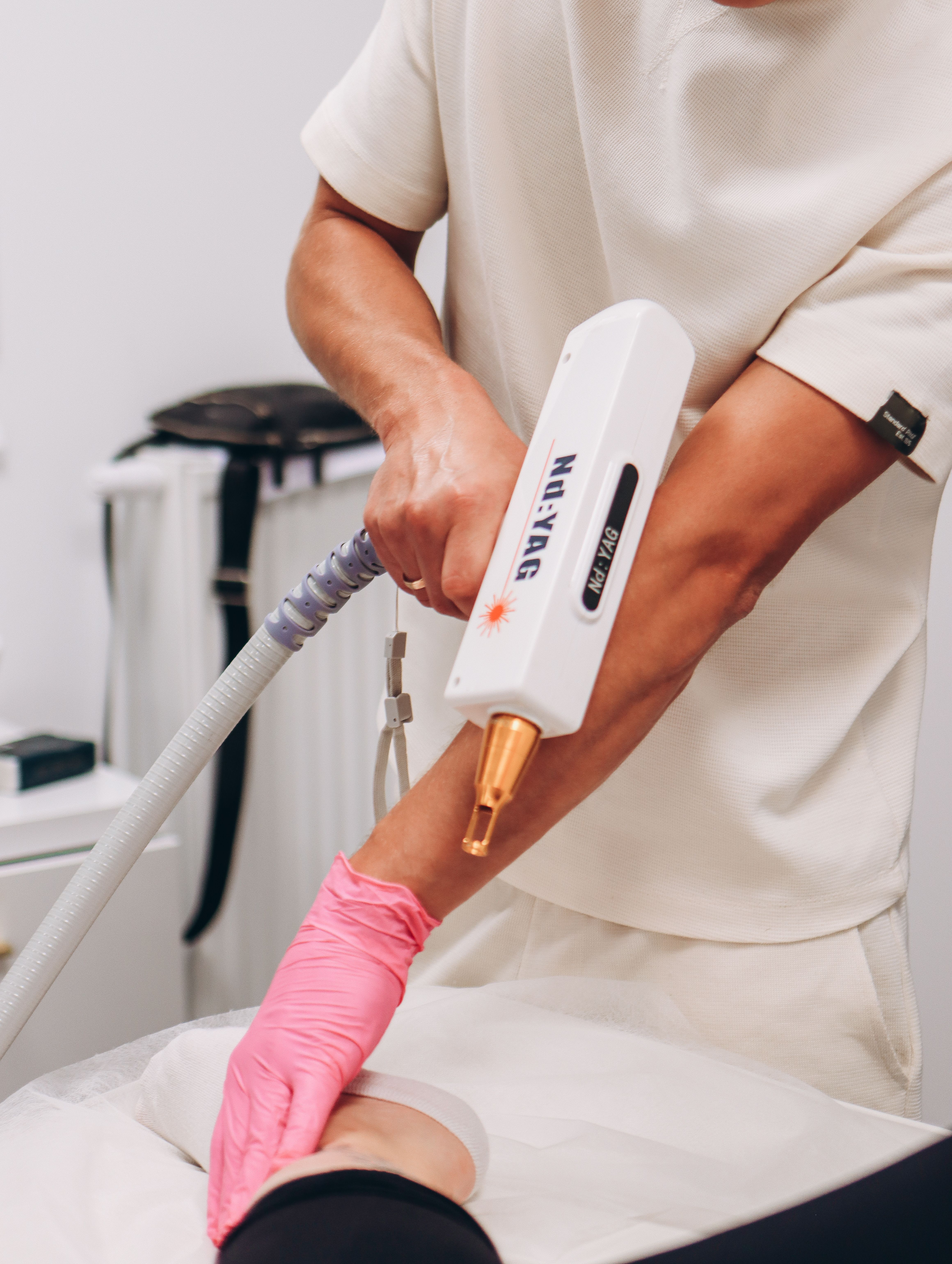 Laser Hair Removal Procedure in Clinic · Free Stock Photo
