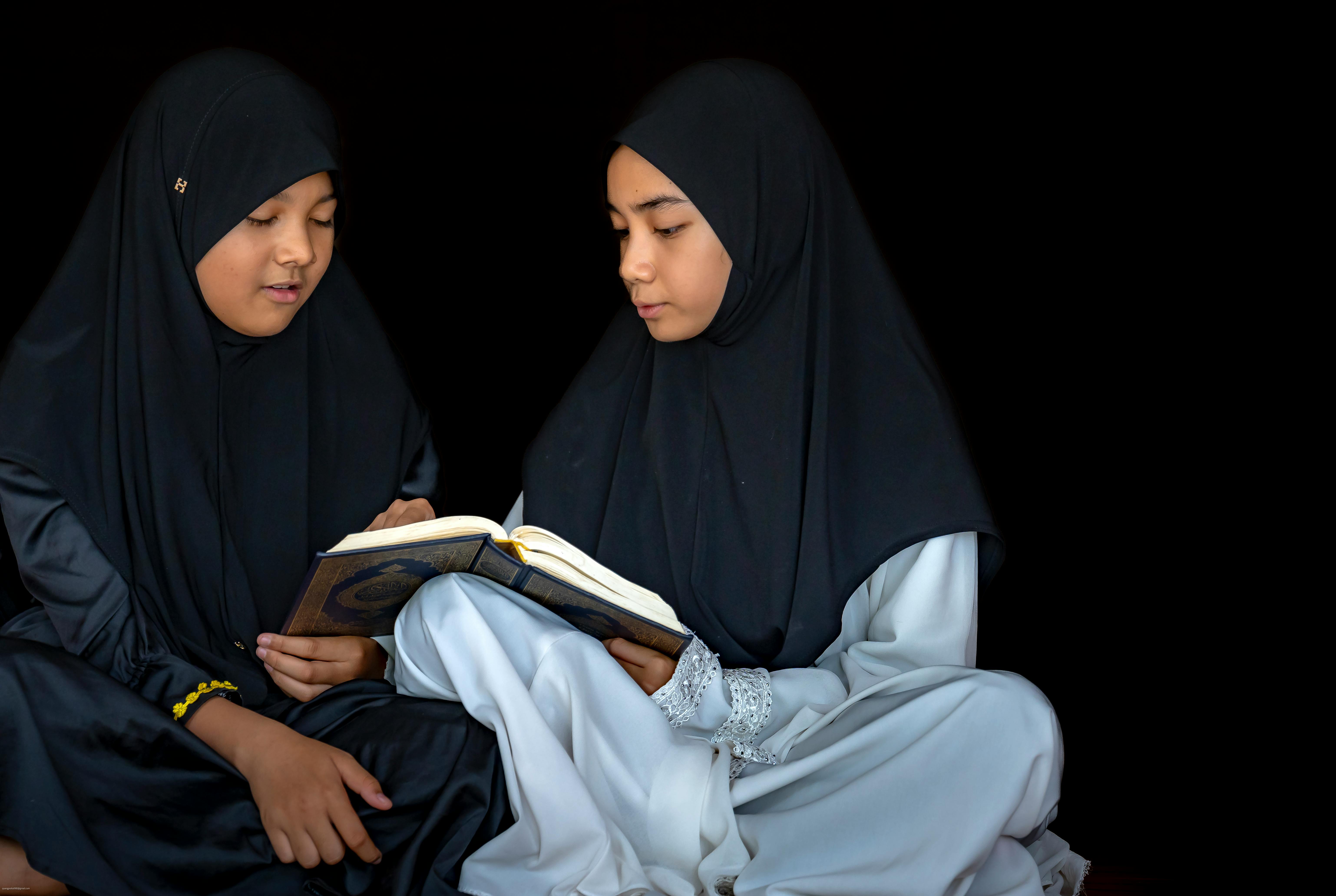 Saudi Girls Photos, Download The BEST Free Saudi Girls Stock Photos ...