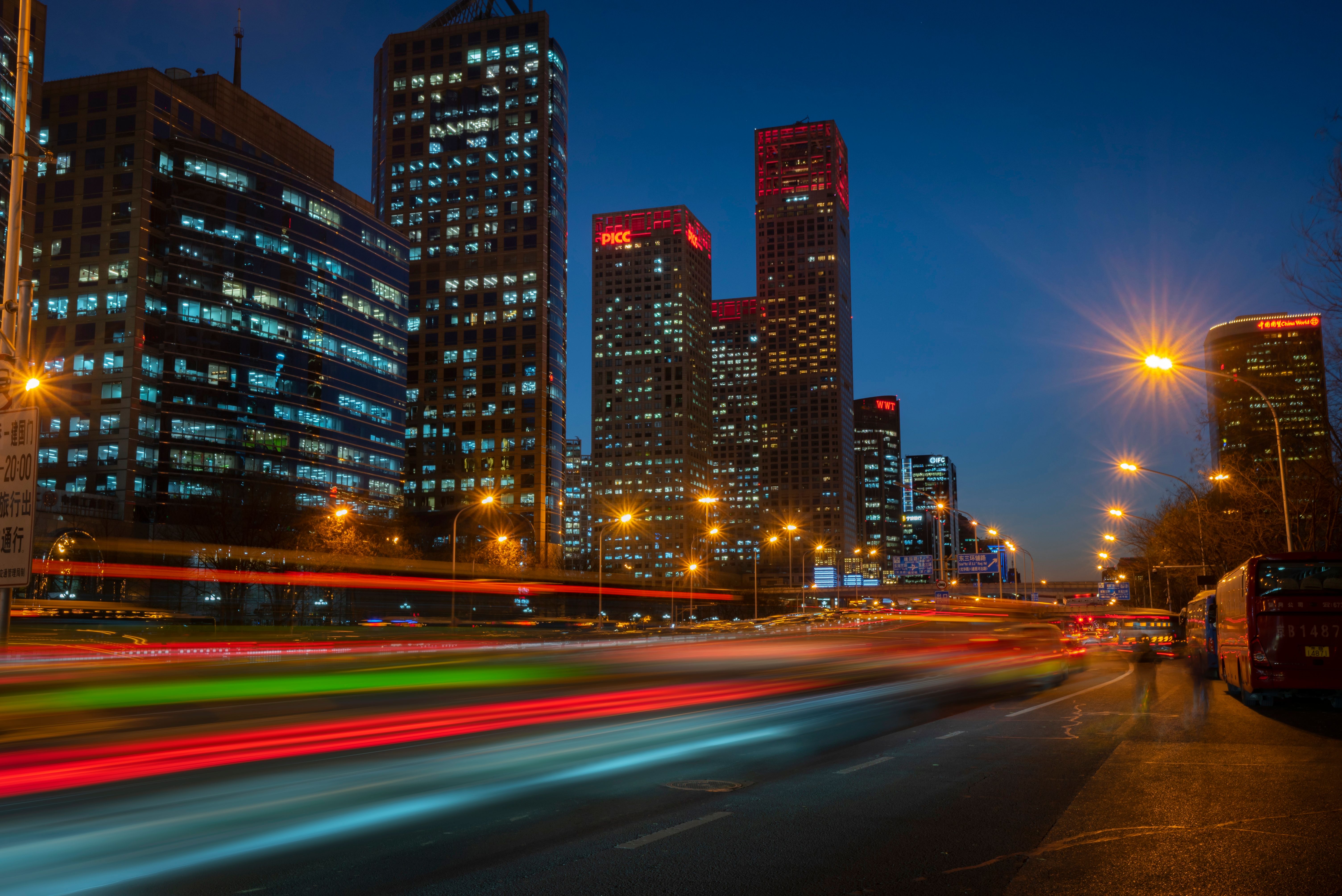Time Lapse Photography of City Road at Nighttime · Free Stock Photo