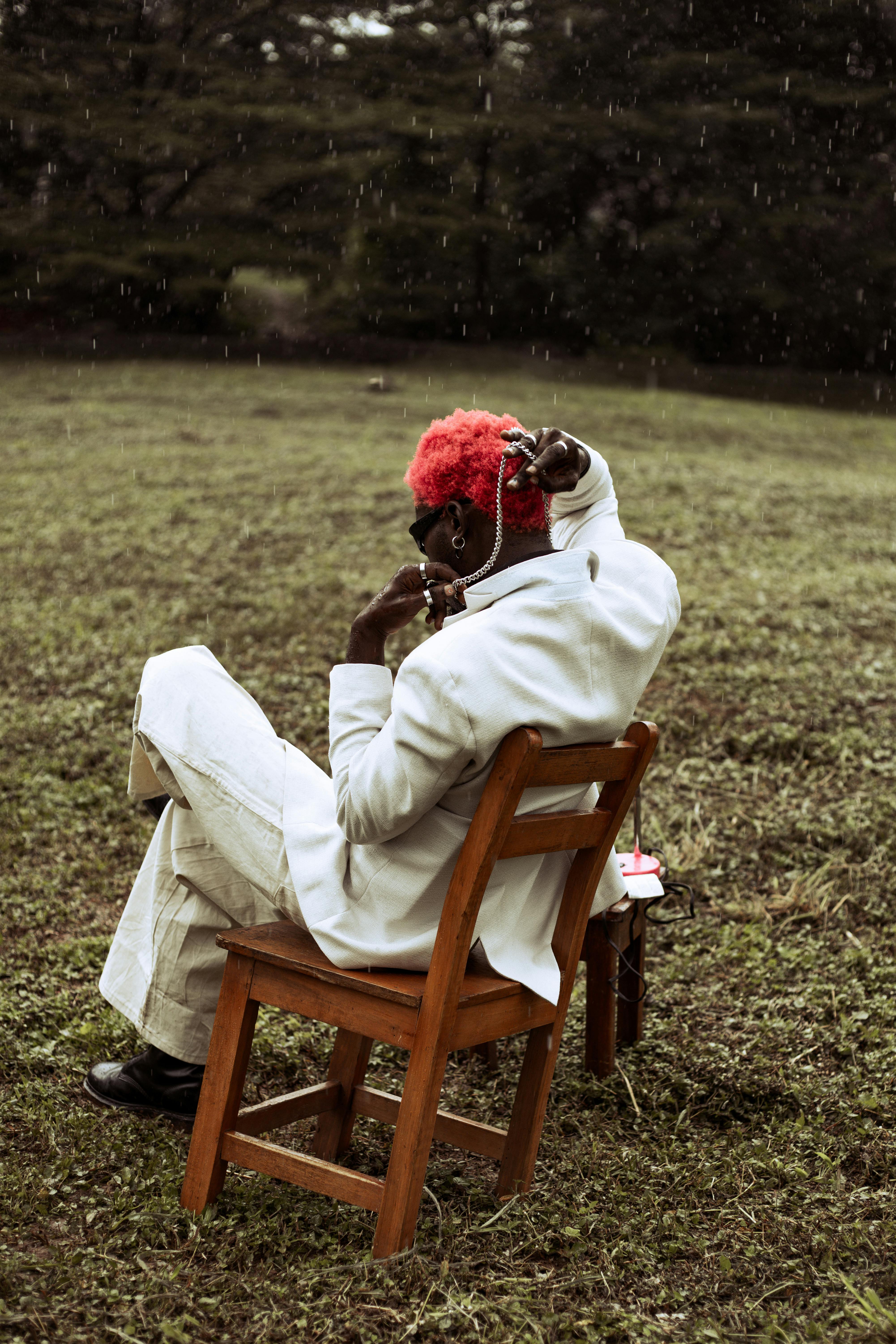 People Sitting On A Chair Photos, Download The BEST Free People Sitting ...