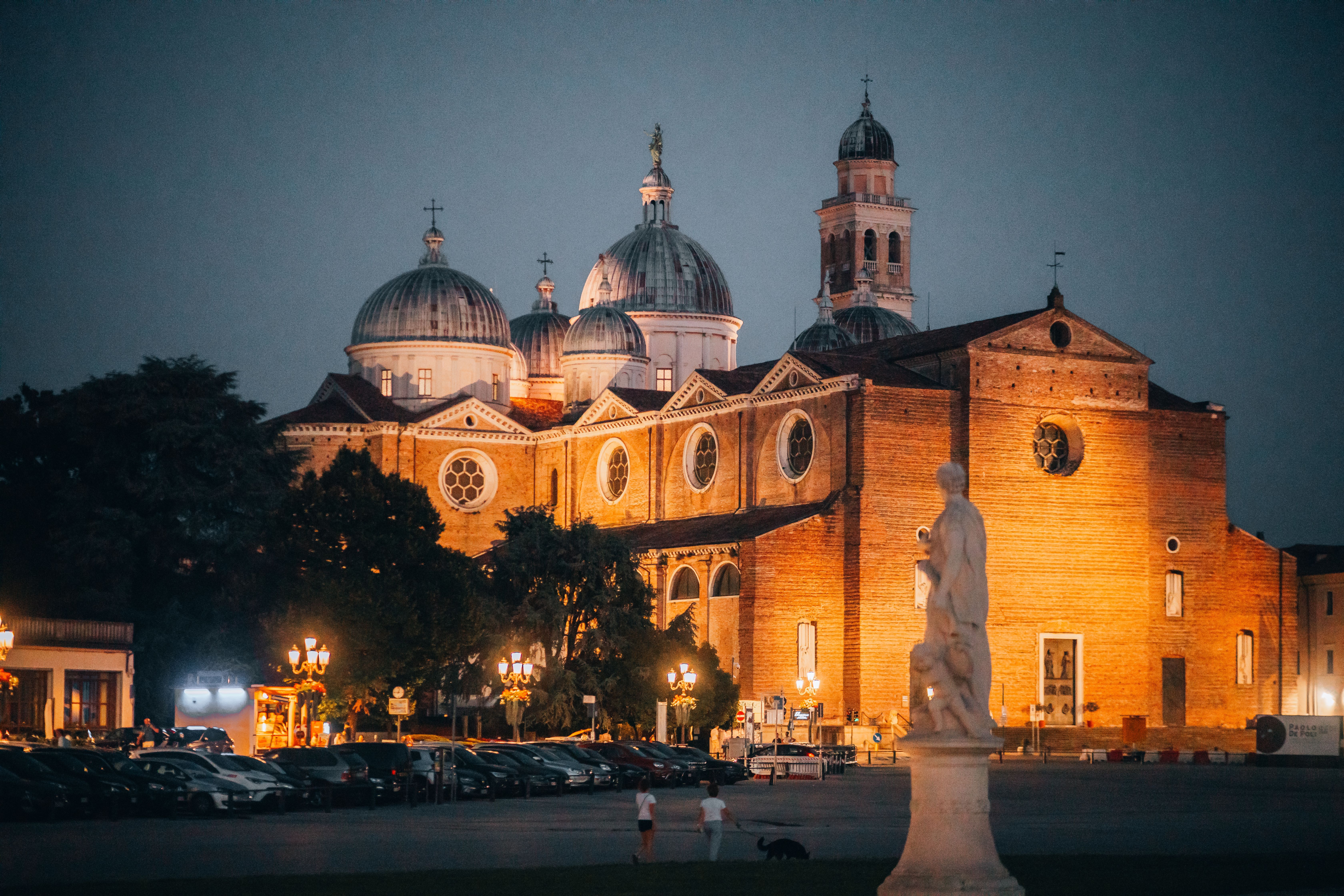 Stunning Evening View of Basilica in Padua · Free Stock Photo