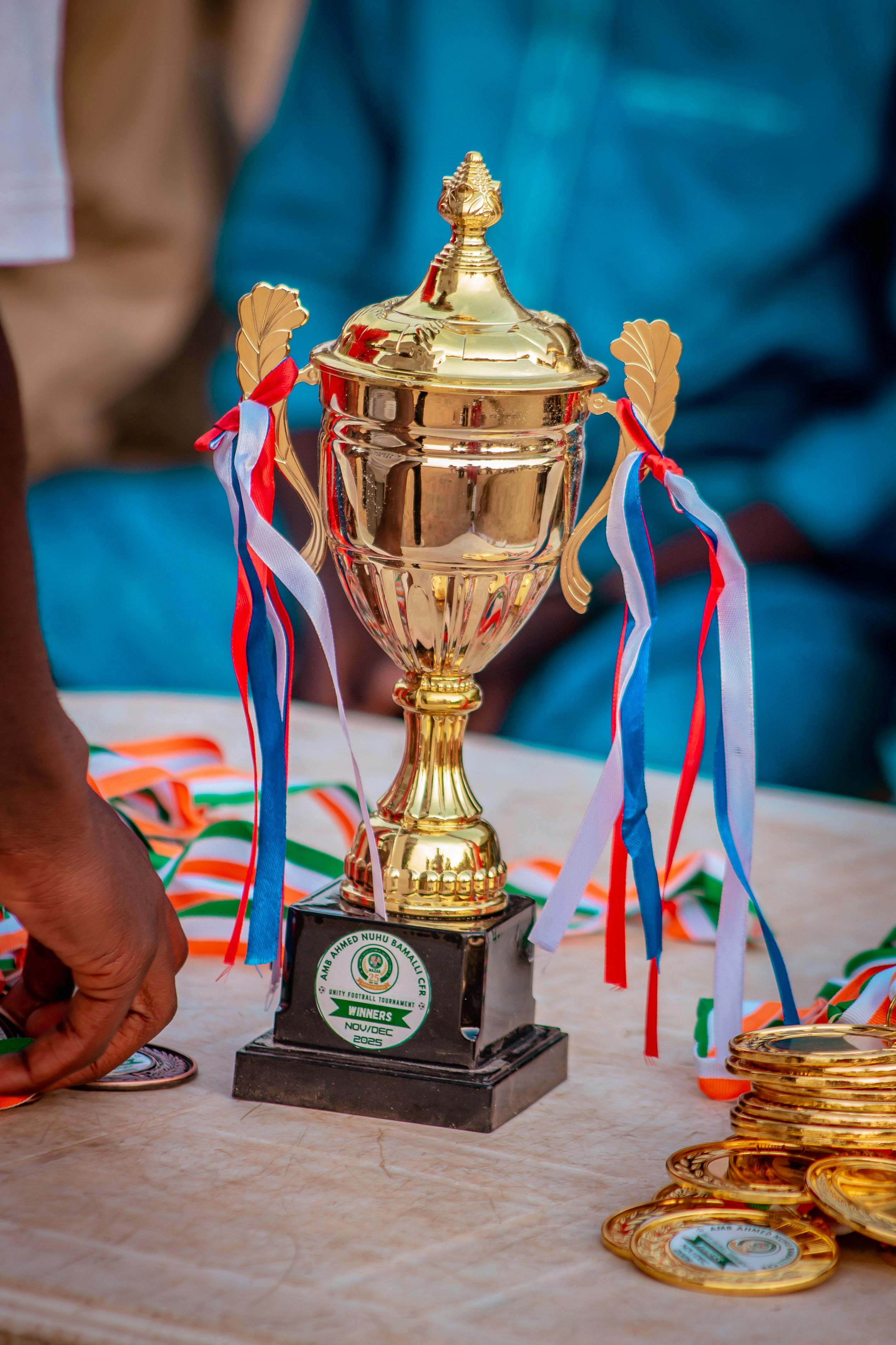 Rcb Ipl Trophy Photos, Download The BEST Free Rcb Ipl Trophy Stock ...