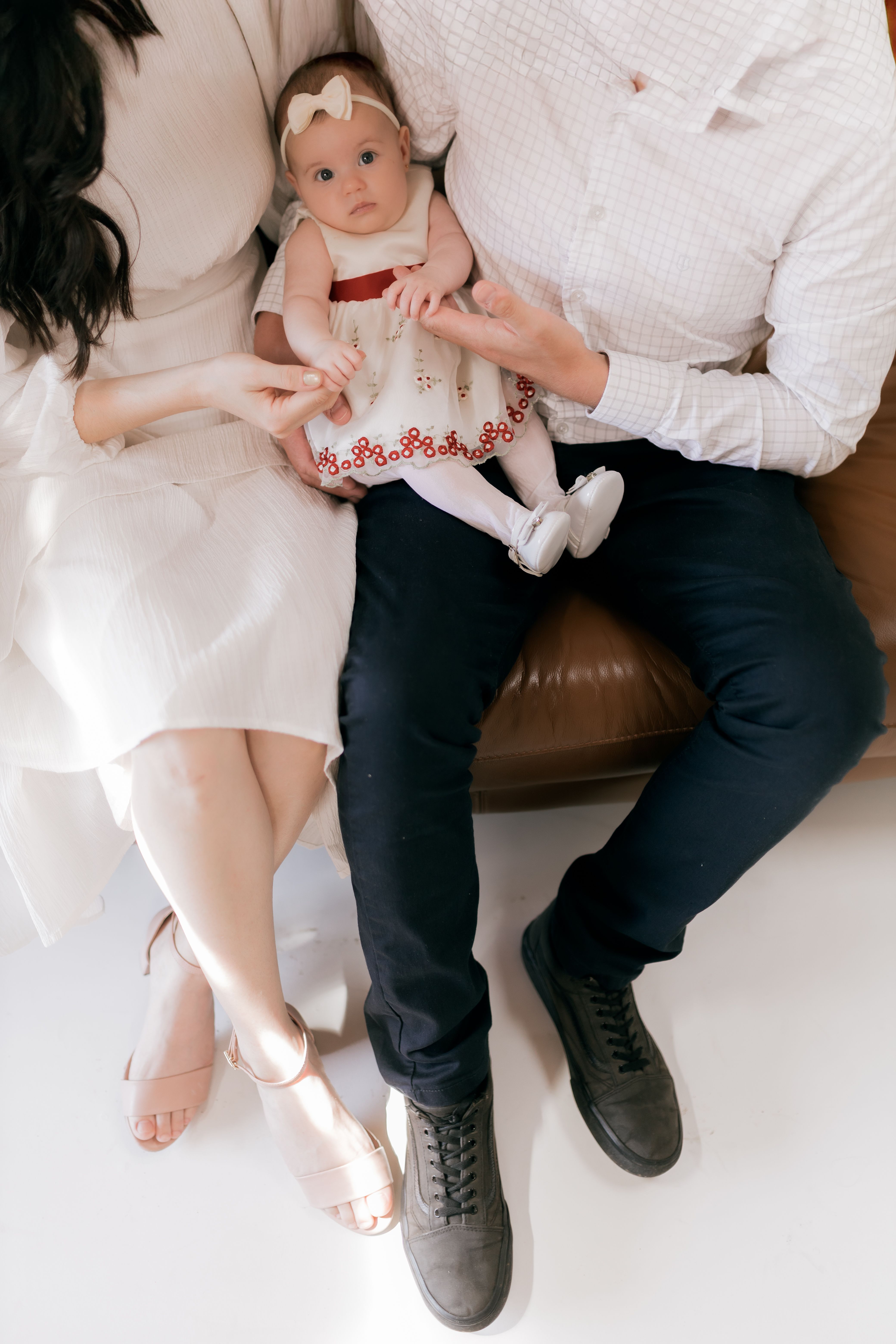 Family Portraits With Babies Photos, Download The BEST Free Family ...