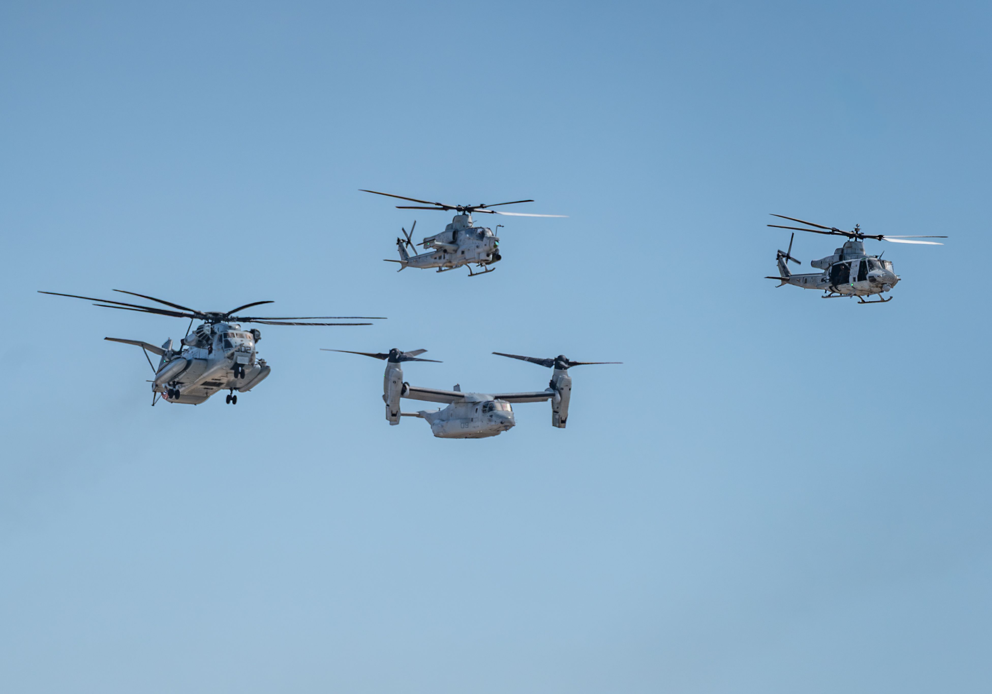 Military Helicopters in Flight at San Diego Airshow · Free Stock Photo