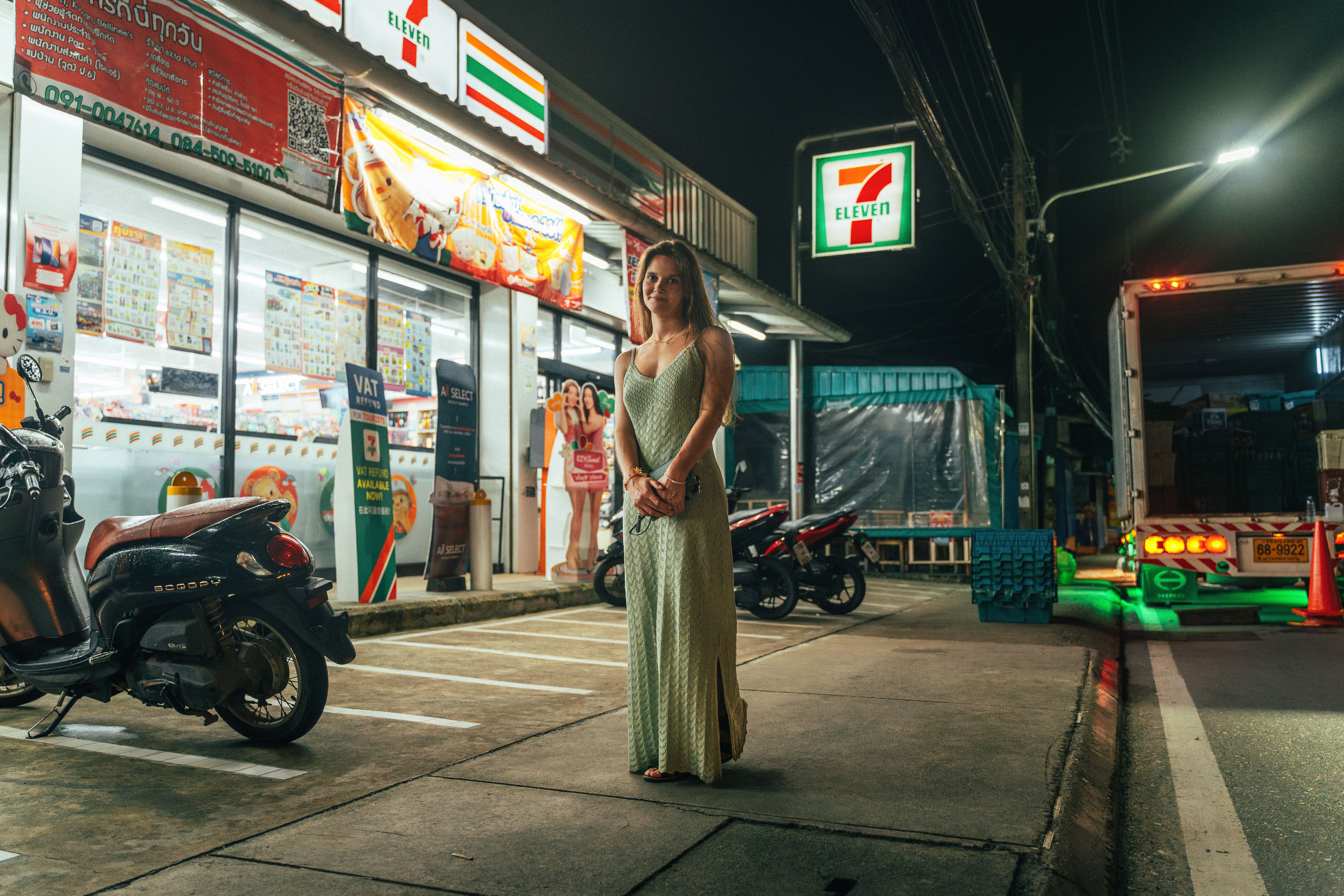 Nighttime Scene at 7-Eleven in Phuket, Thailand · Free Stock Photo