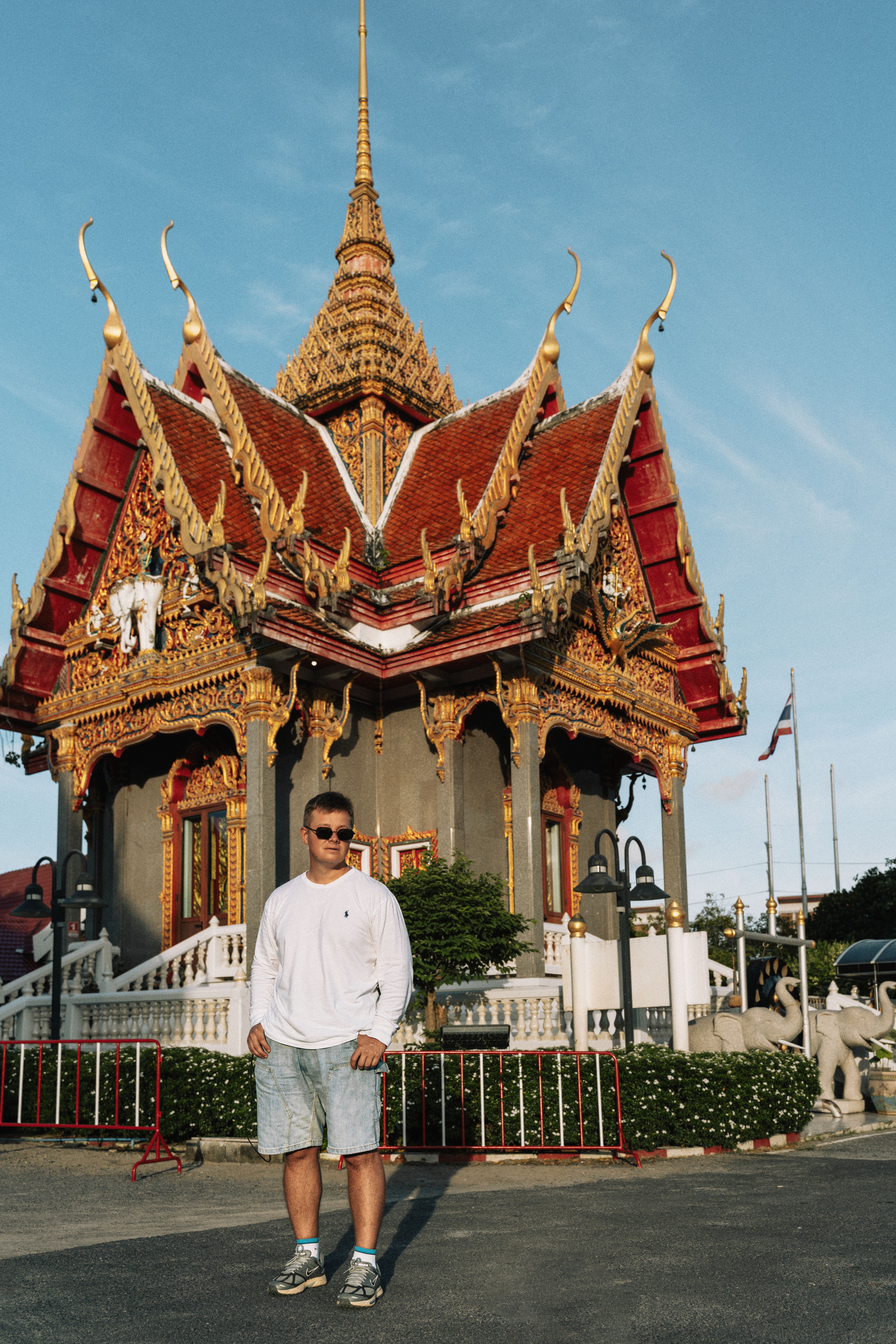 Tourist at Wat Chalong Temple in Phuket, Thailand · Free Stock Photo